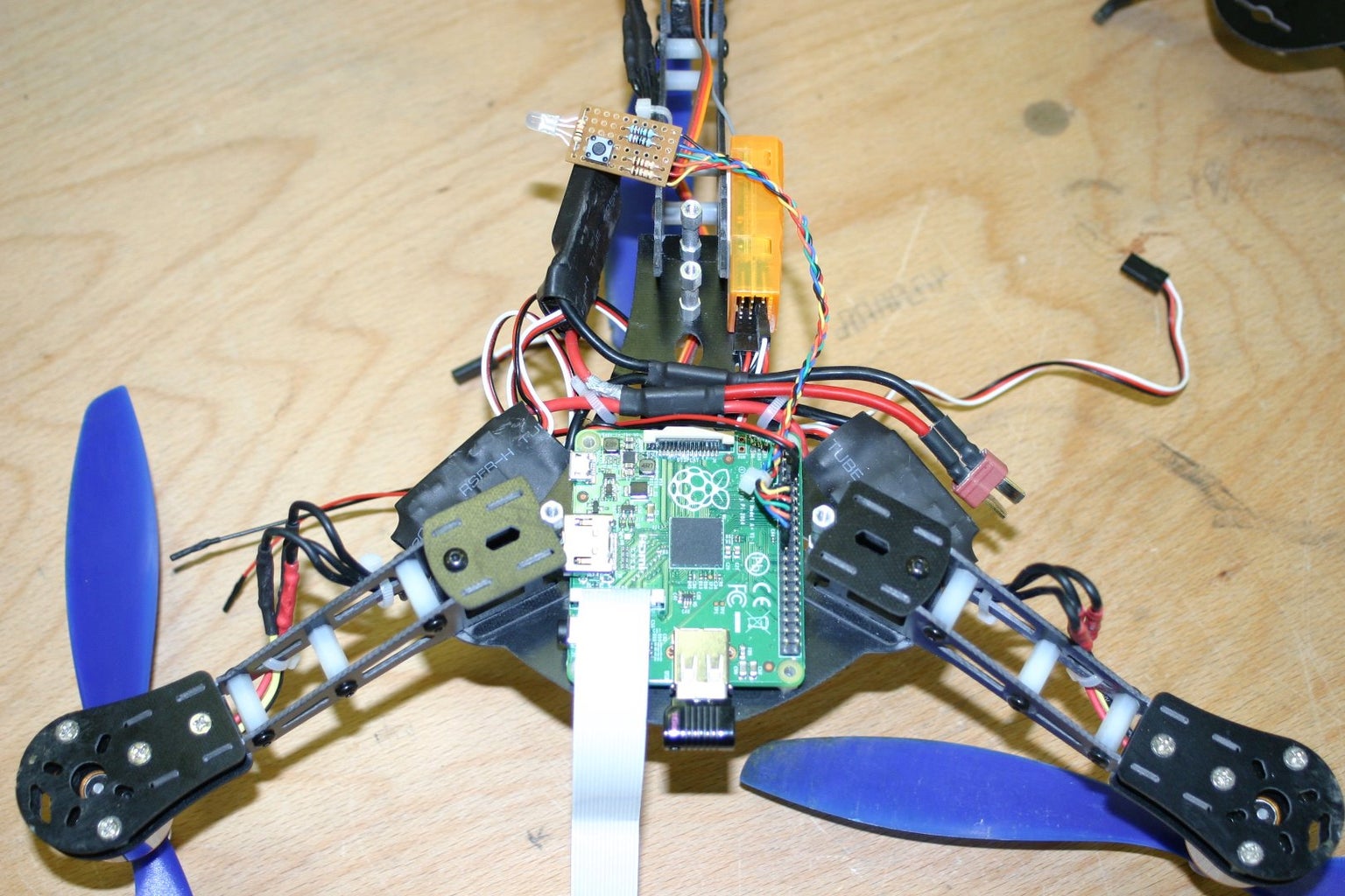 Simple Raspberry Pi Input Output Tricopter 4 Steps Instructables 4677