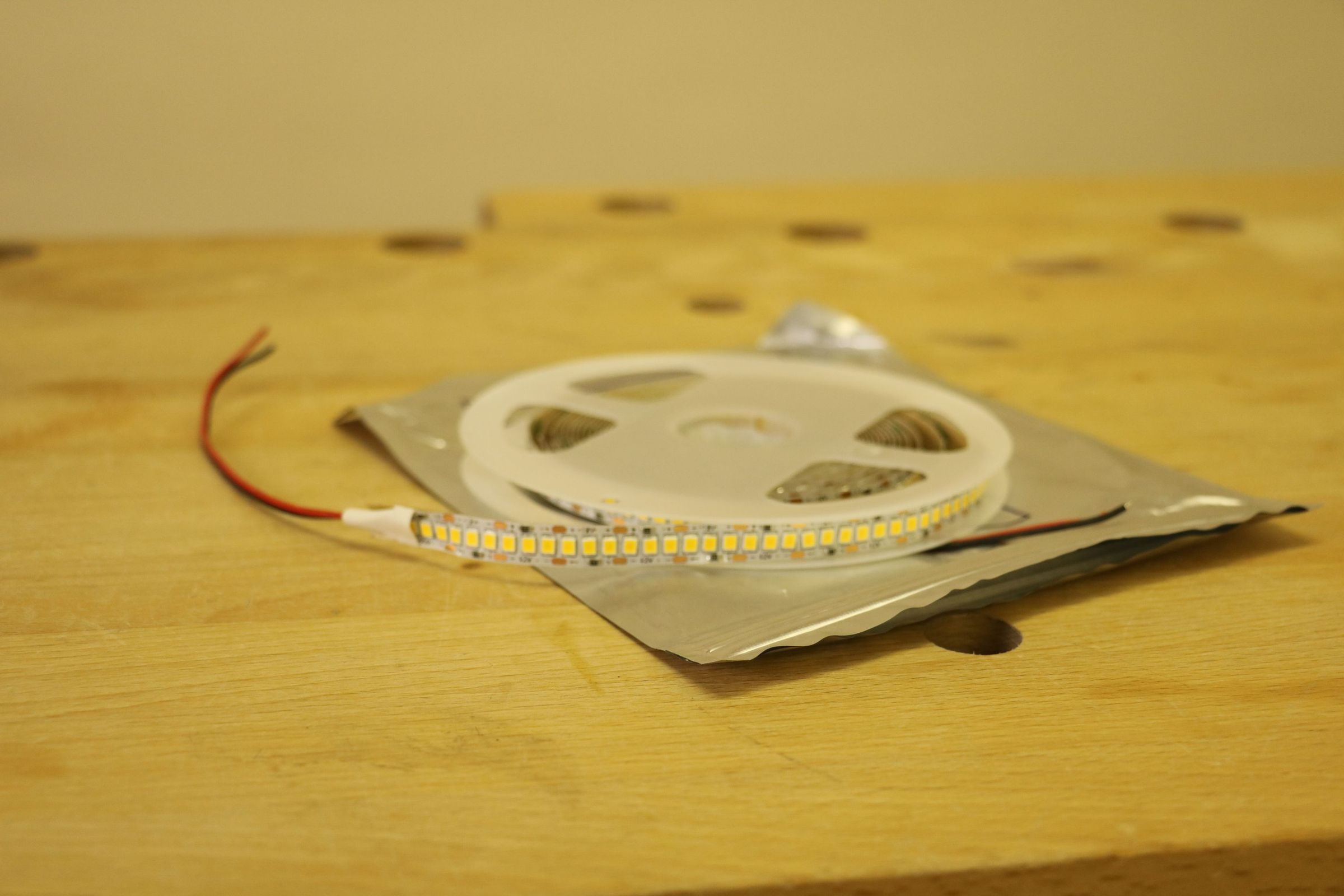 Easy Modular Magnetic Desk Lamp : 18 Steps (with Pictures) - Instructables