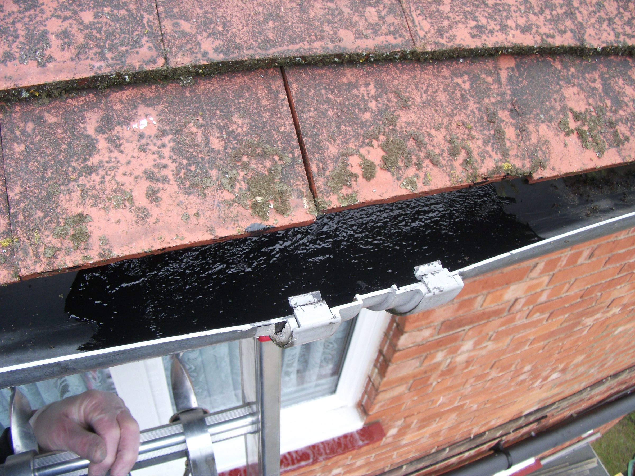 How to Repair a Leaking Gutter Union Joint (and Poly Tunnel) : 14 Steps ...