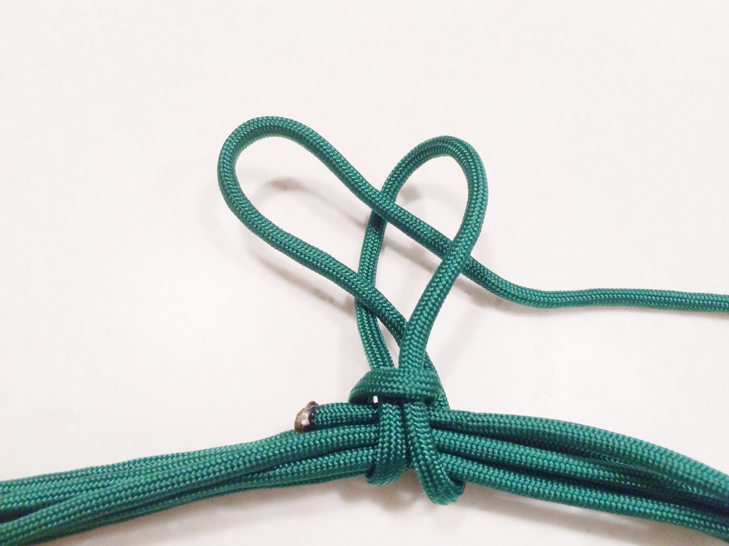 Paracord Storage - Tangle Free! : 4 Steps (with Pictures) - Instructables