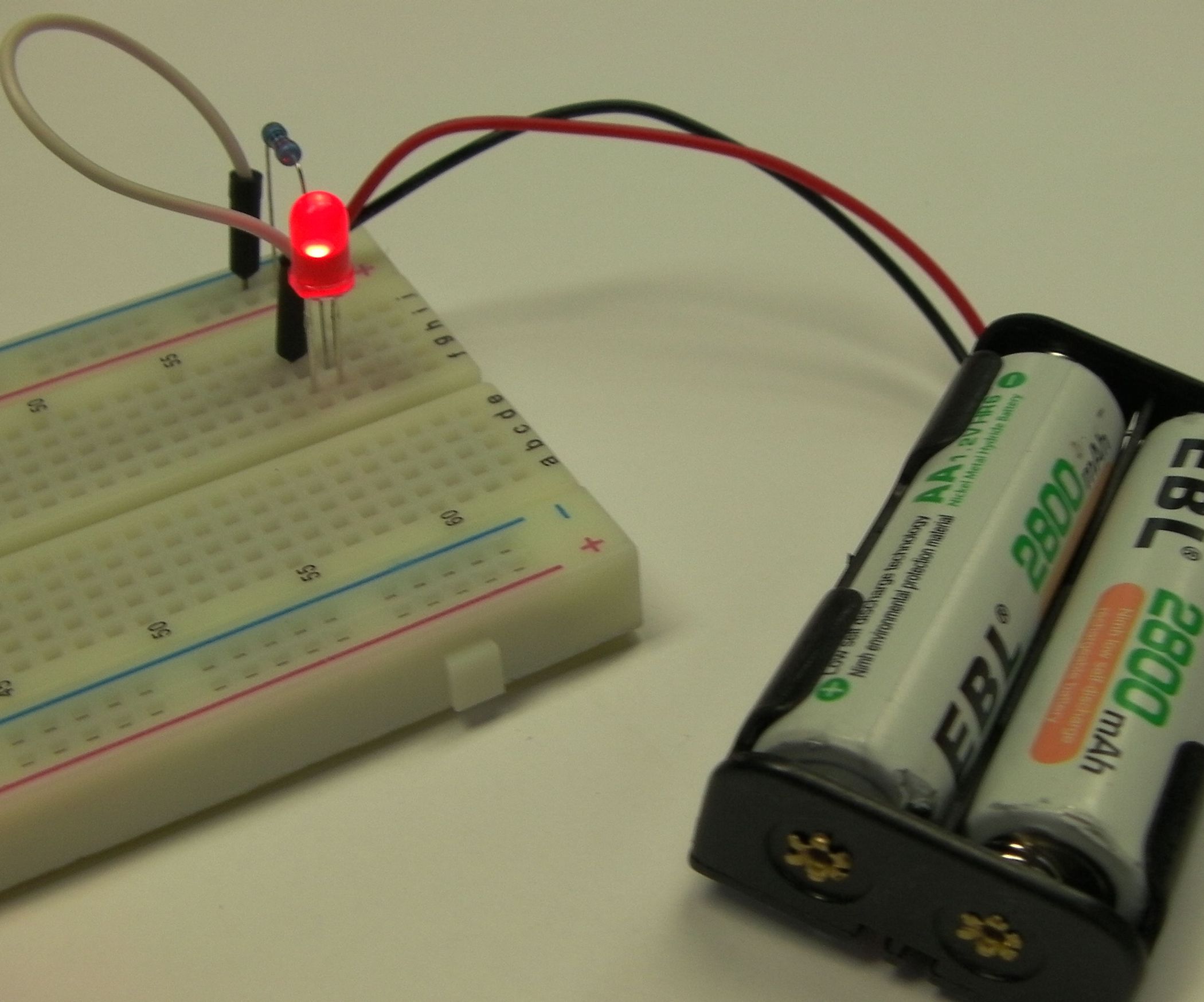 LEDs for the Clueless Beginnner : 8 Steps (with Pictures) - Instructables