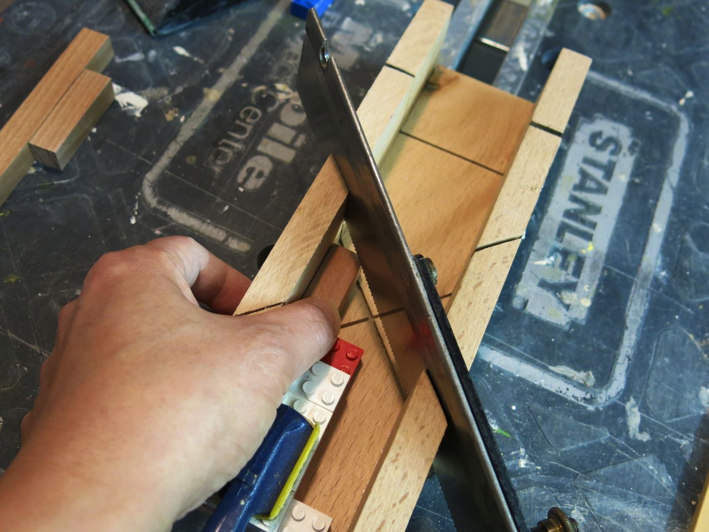 Perfect Rounded Corners, With Just a Mitre Box : 7 Steps (with Pictures ...