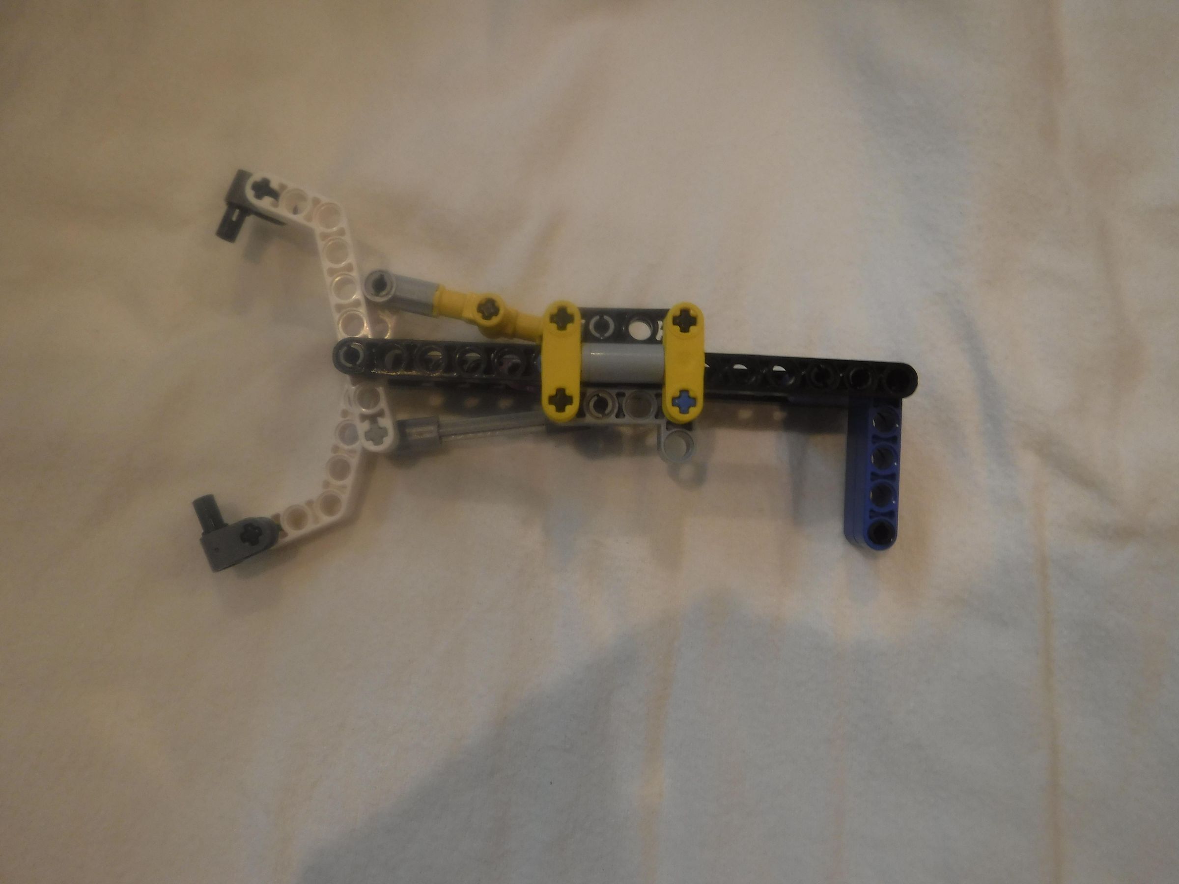 Lego Claw : 5 Steps - Instructables