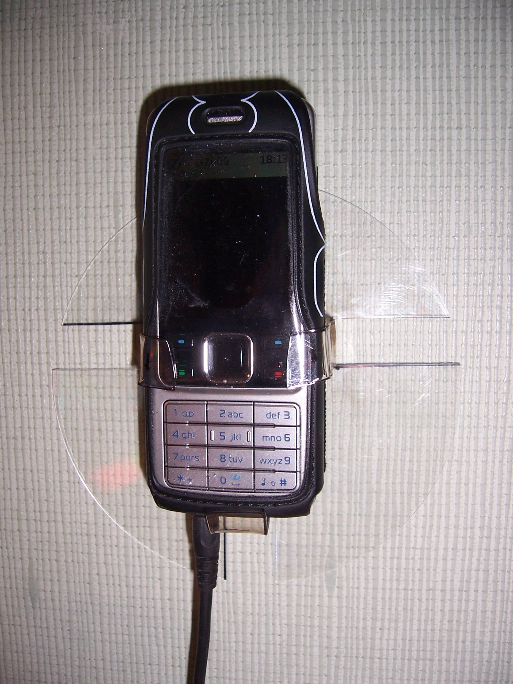 CD Cell Phone Stand : 5 Steps - Instructables