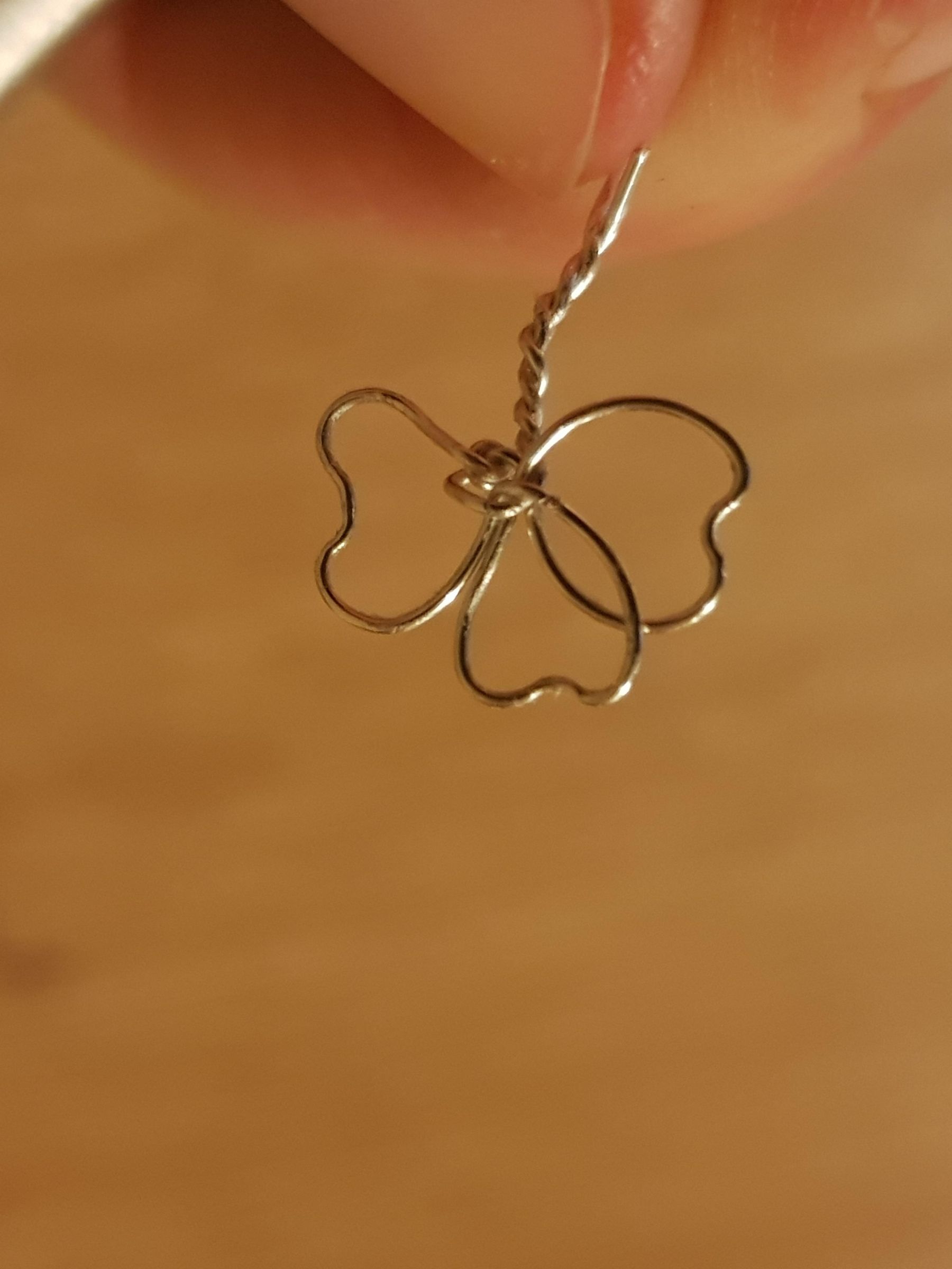 Making a Jewelry Wire 3 Leaf Clover : 6 Steps - Instructables