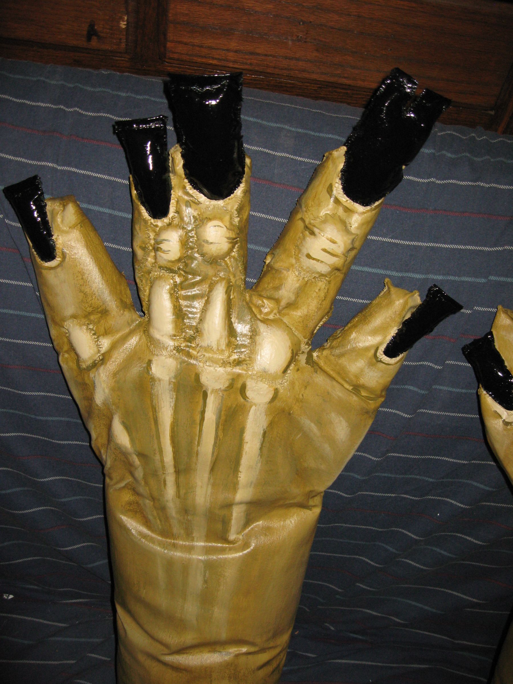 Giant Monster Hands (now With Action Video!) : 9 Steps - Instructables