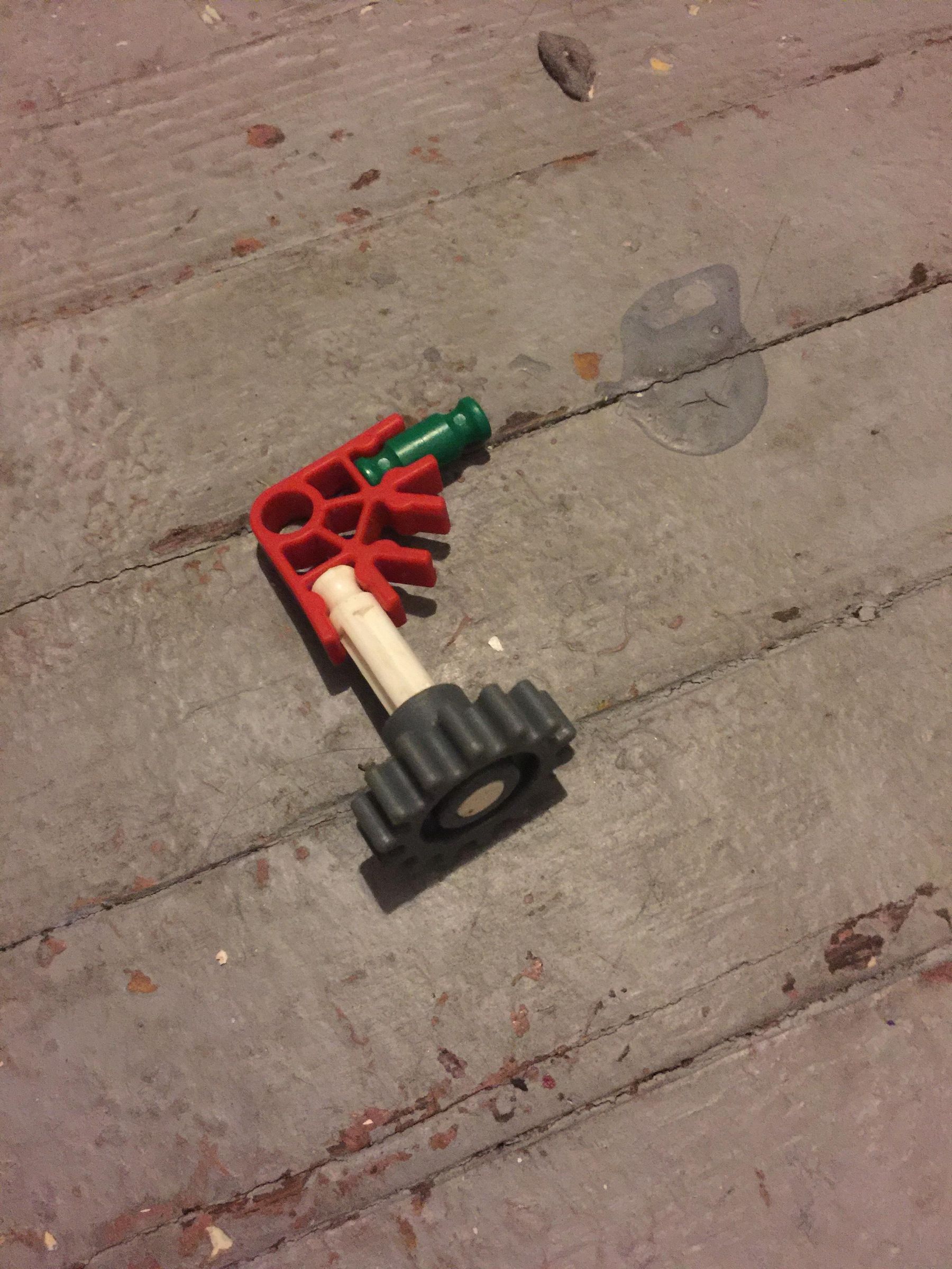 Knex Fake Engine : 5 Steps - Instructables