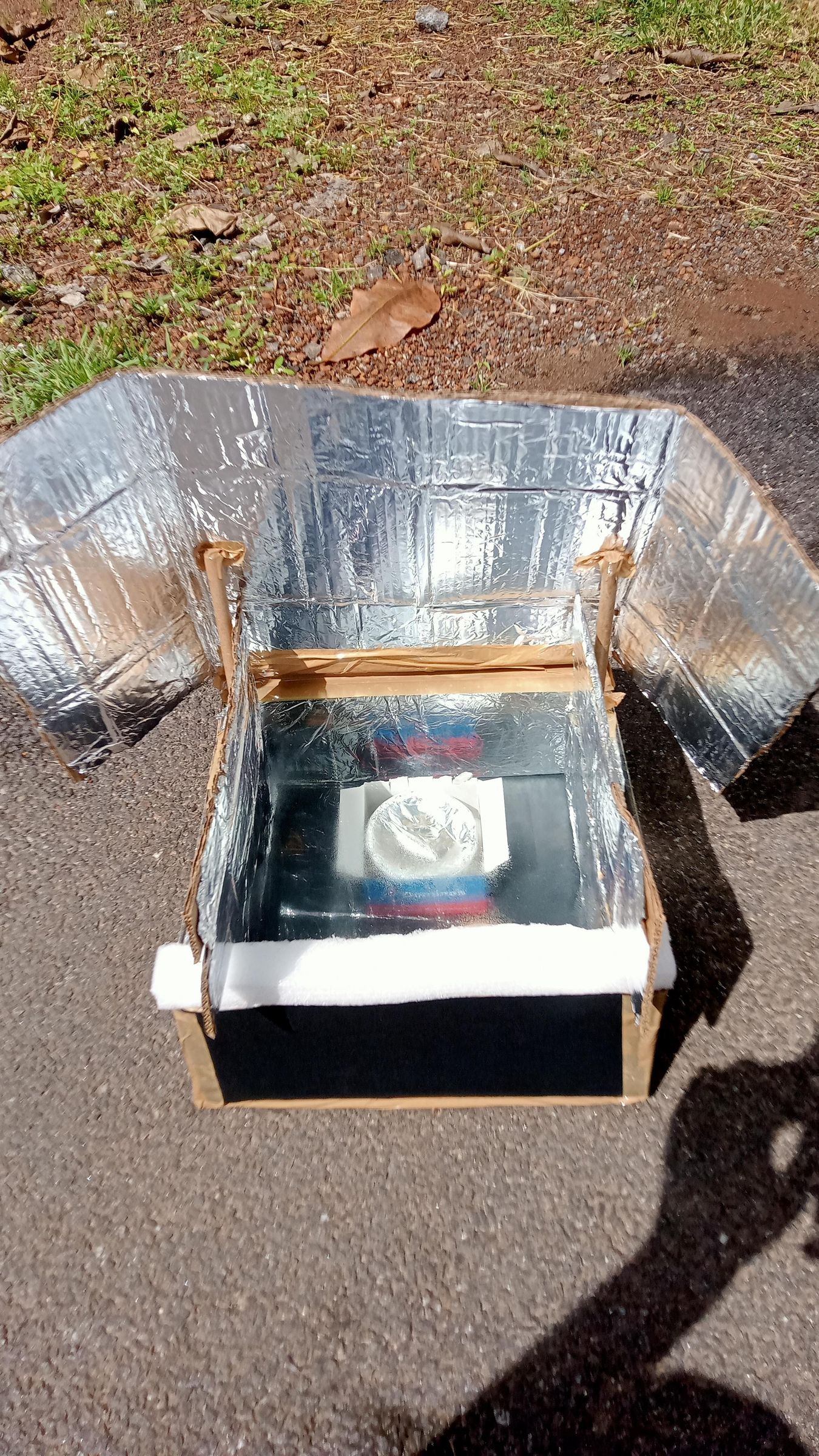 DIY Solar Cooker (Amateur Edition) : 9 Steps (with Pictures ...