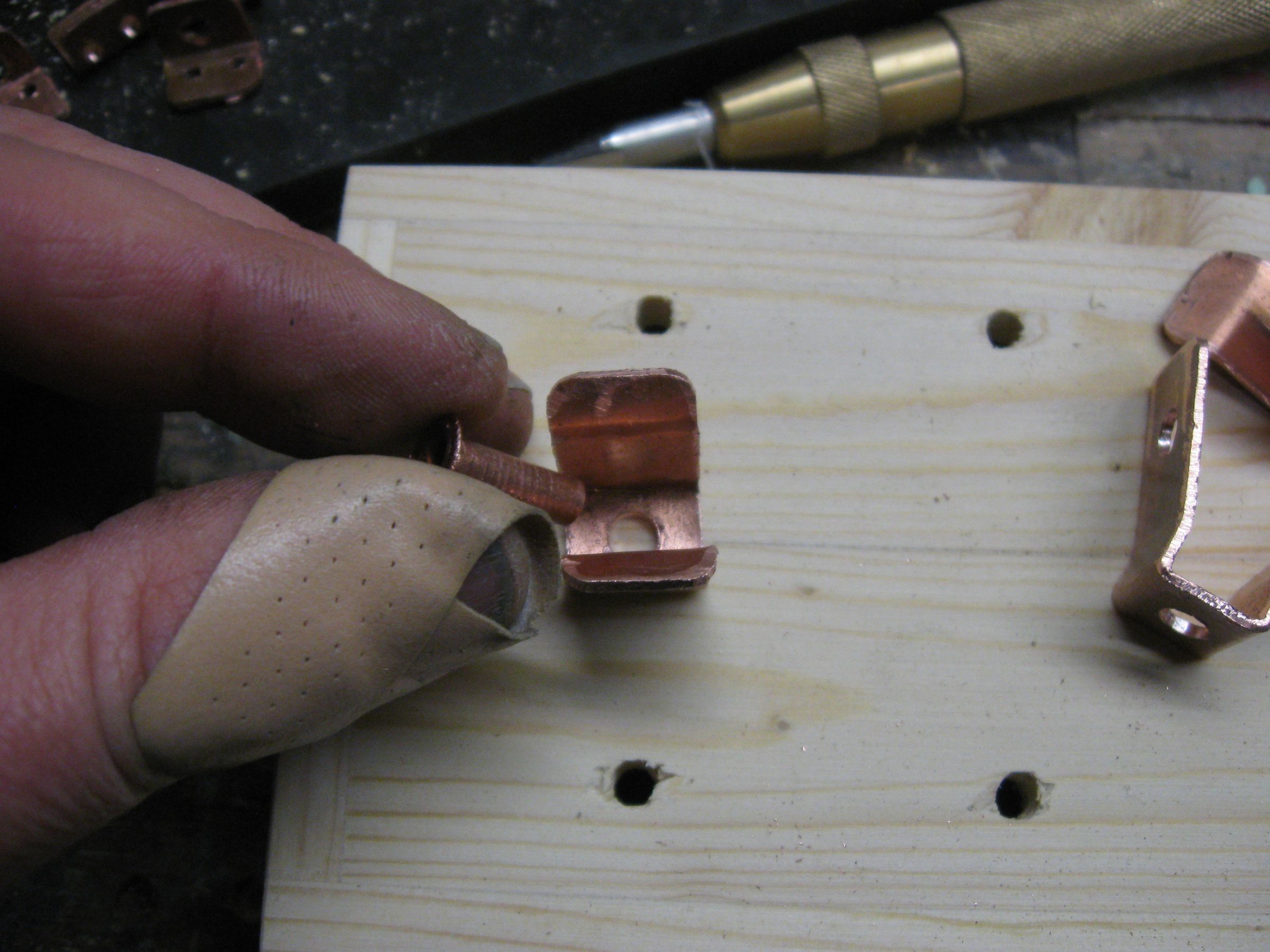 Knife Switch : 8 Steps - Instructables