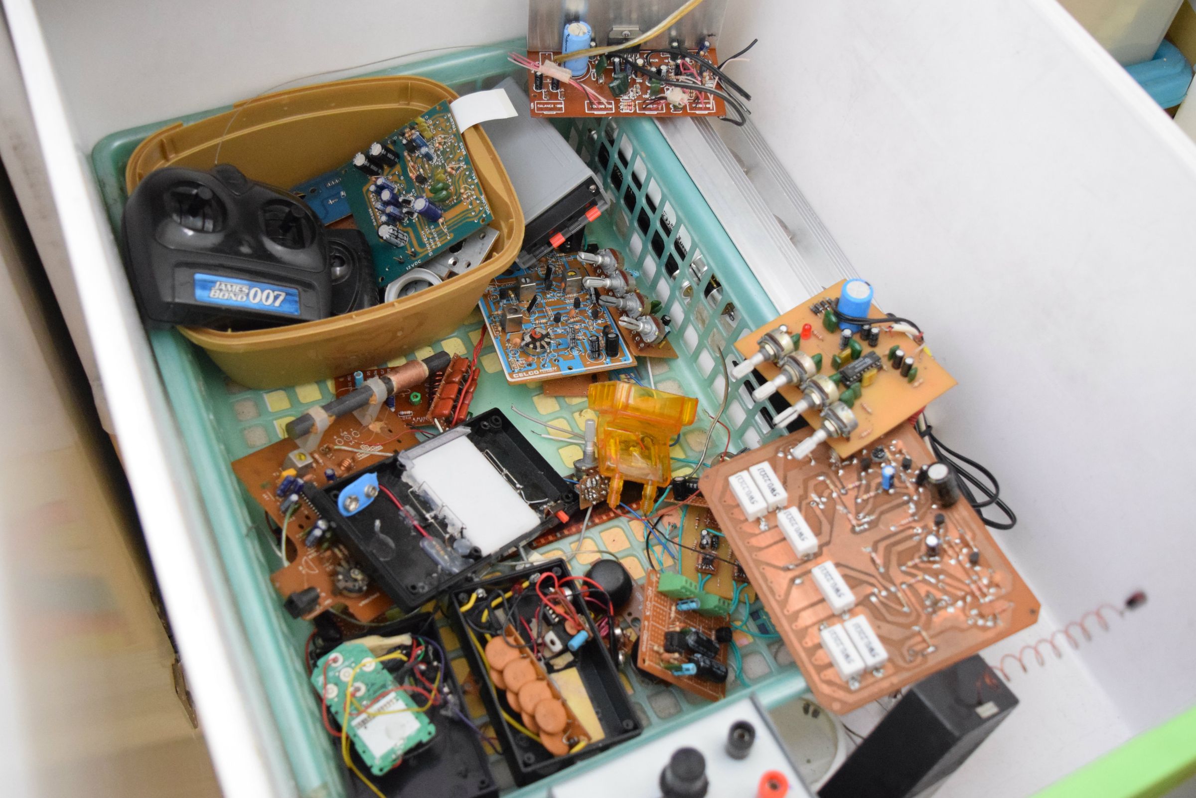 My Workspace 2014 : 24 Steps - Instructables