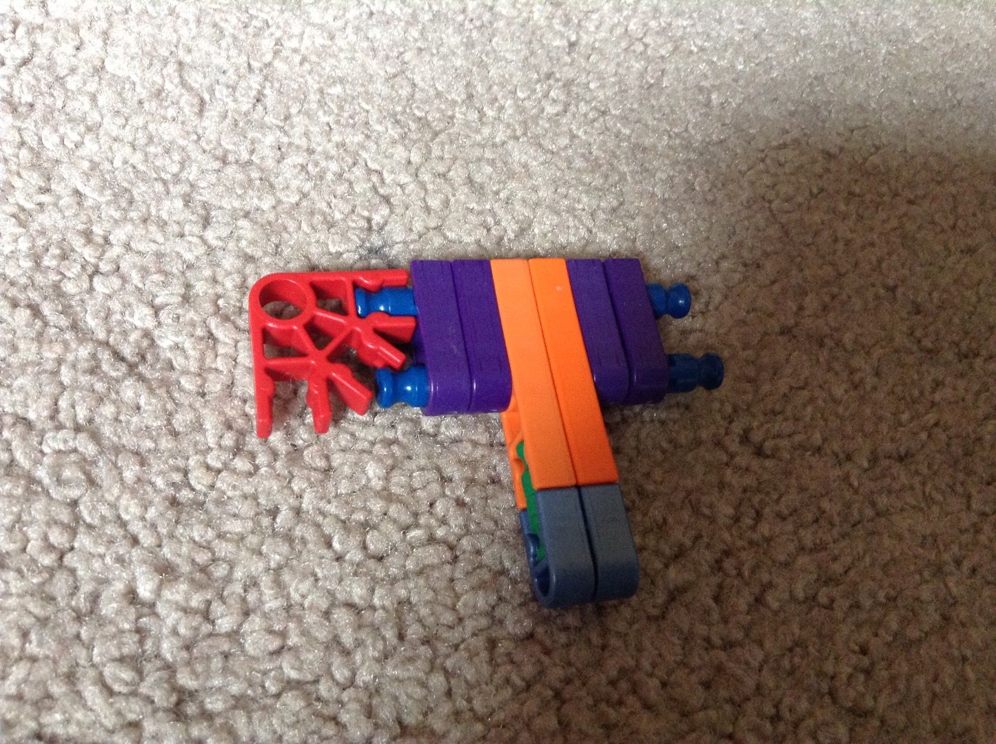 Tiny KNEX Uzi -- 13 Pieces - Instructables