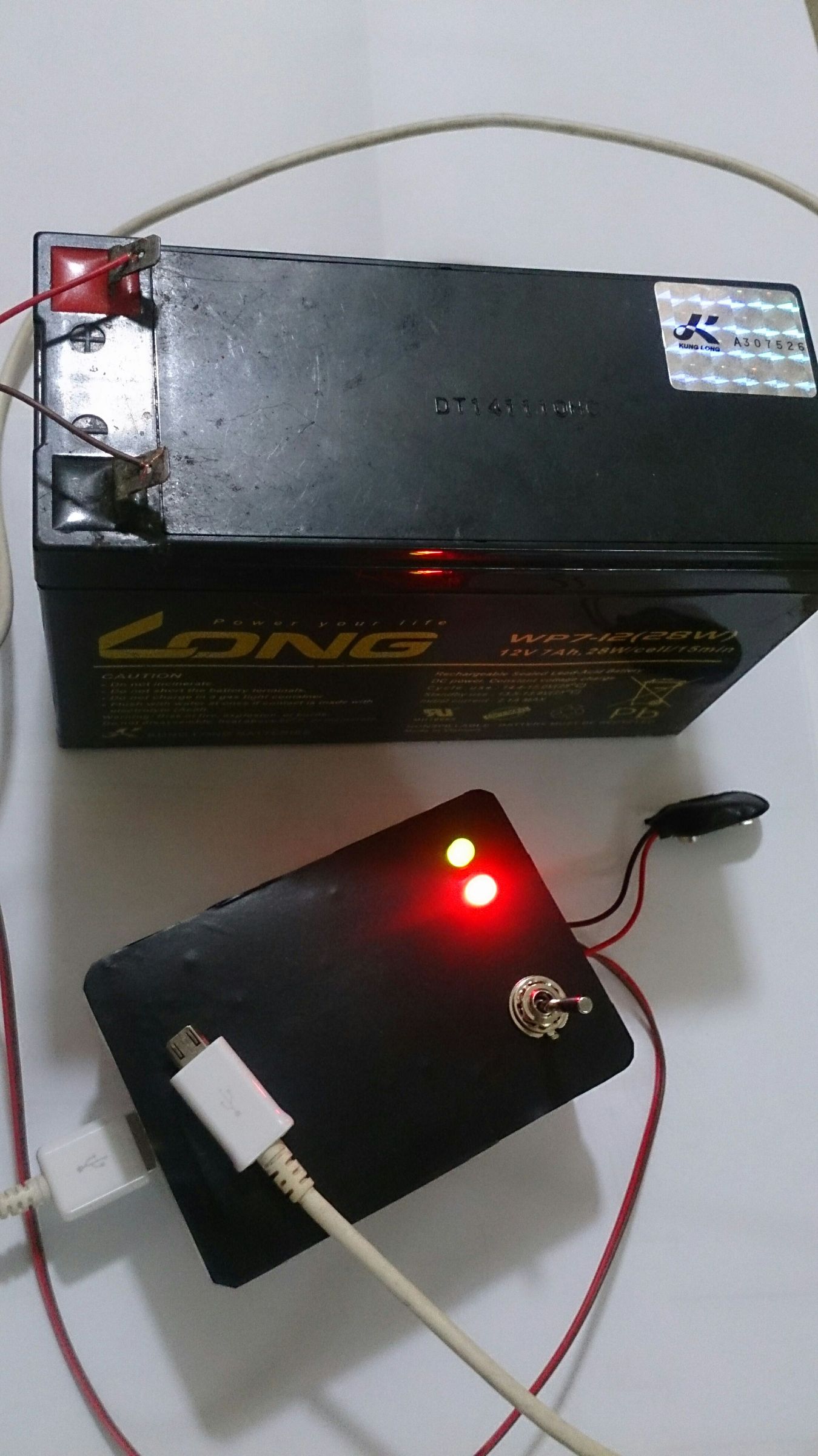 Portable Mobile Charger : 4 Steps (with Pictures) - Instructables
