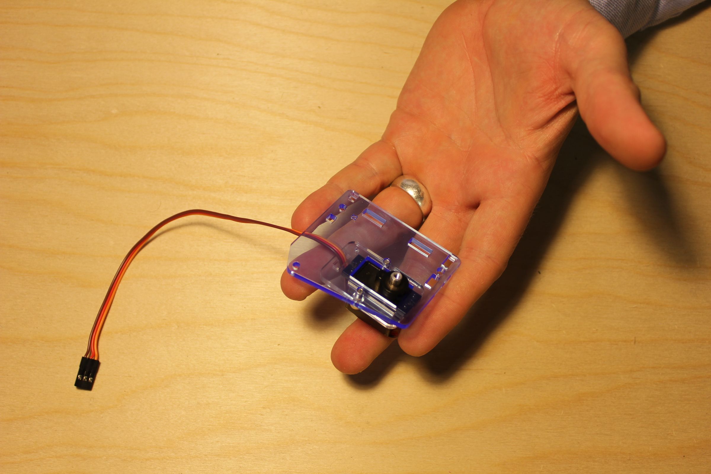 MeArm V1.1 - Tiny Open Source Robot Arm - Arduino, Raspberry Pi, Micro:bit Compatible : 18 Steps ...