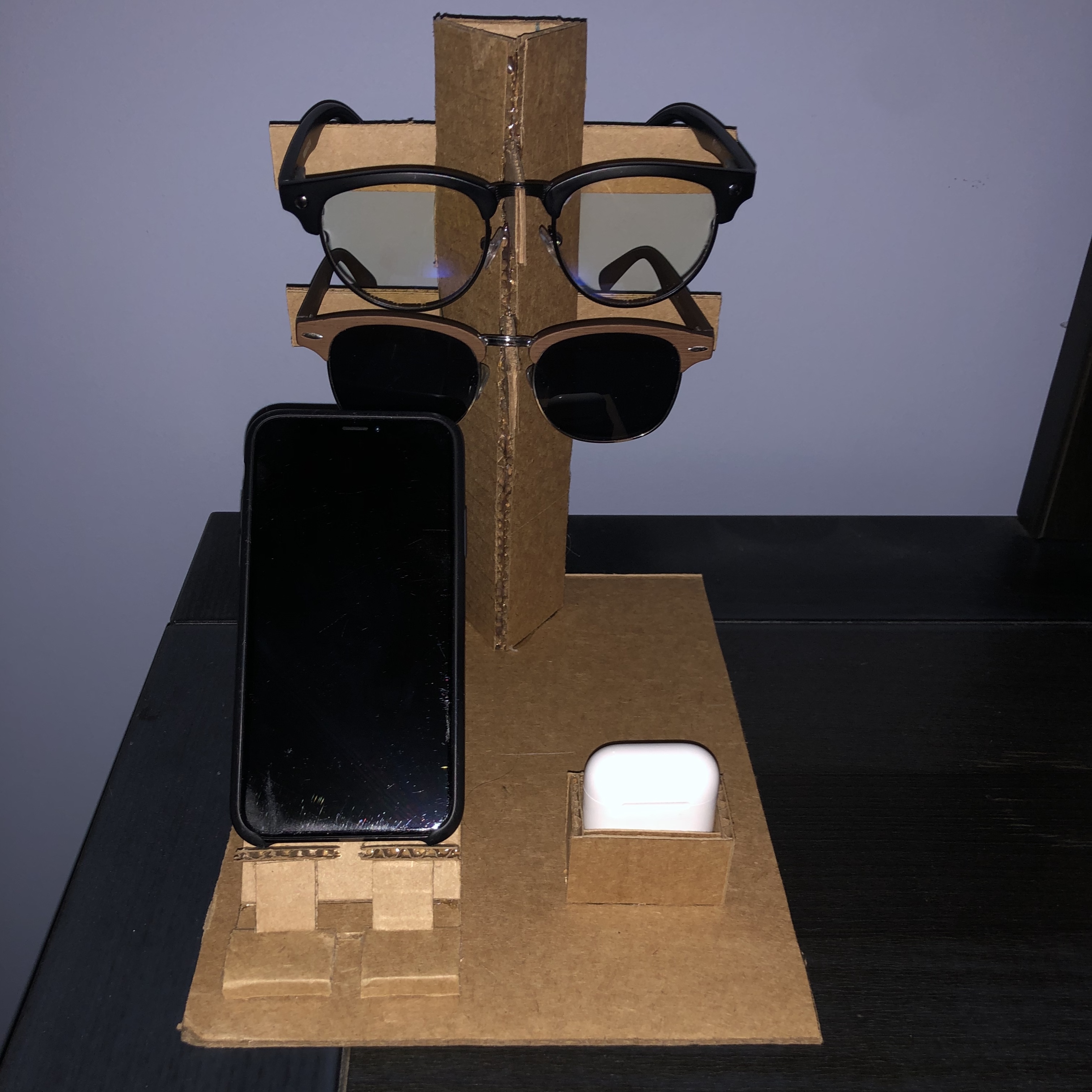 How to Make a Multi Device Stand Out of Cardboard : 10 Steps ...