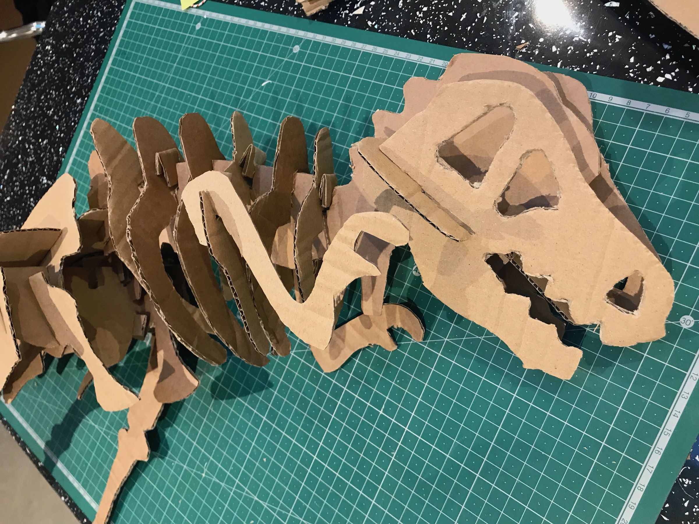 Large Cardboard Dinosaur Skeleton : 5 Steps - Instructables