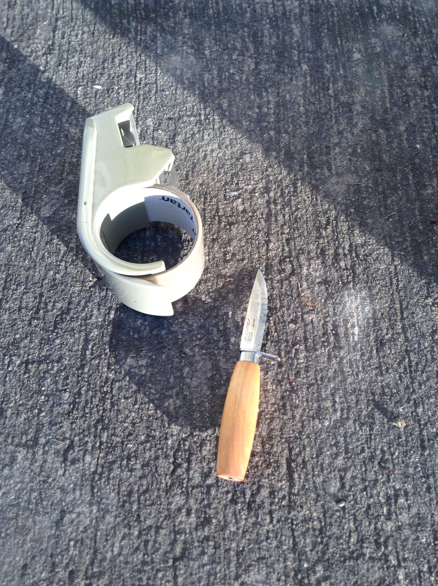 Amazon Delivery Box Costume : 3 Steps - Instructables