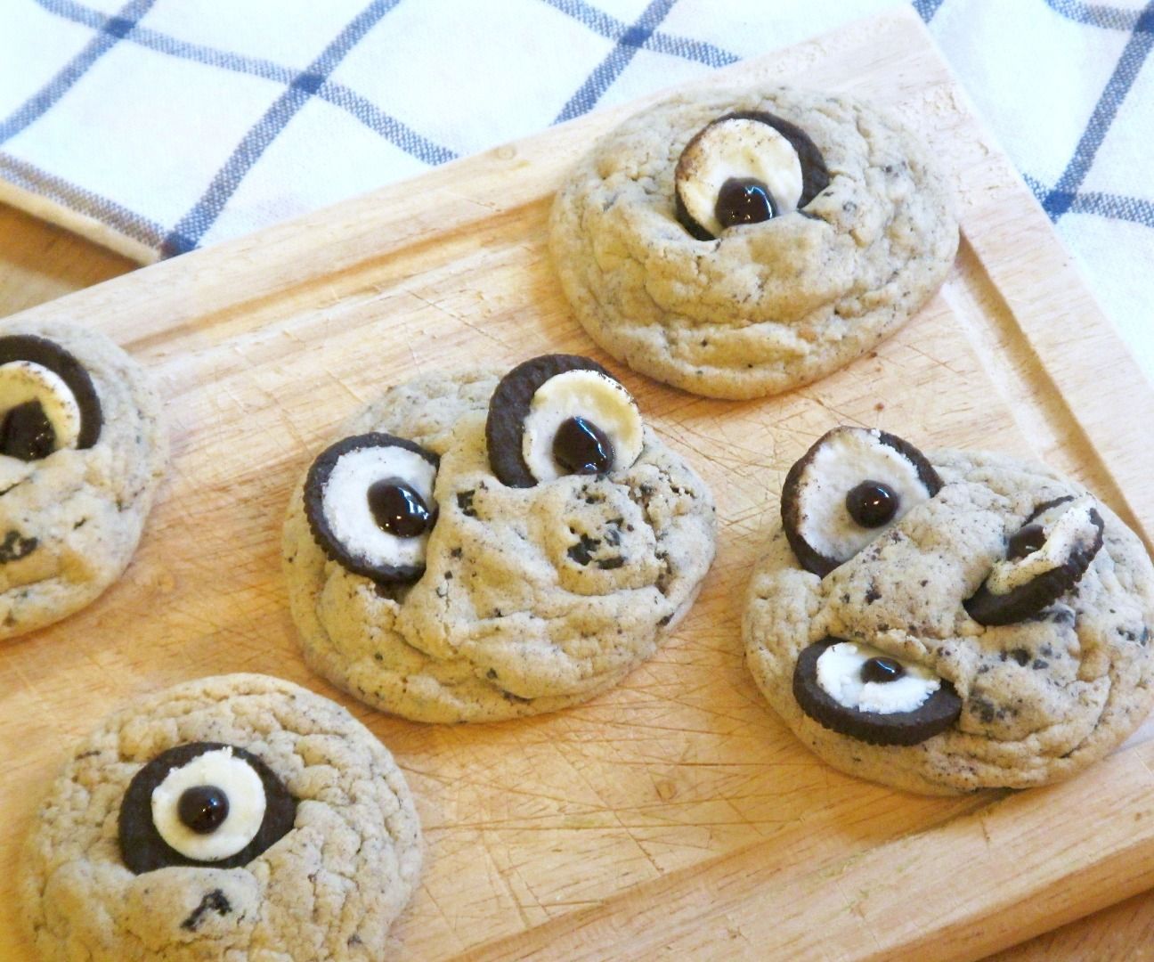 Easy Eyeball Cookies : 10 Steps (with Pictures) - Instructables