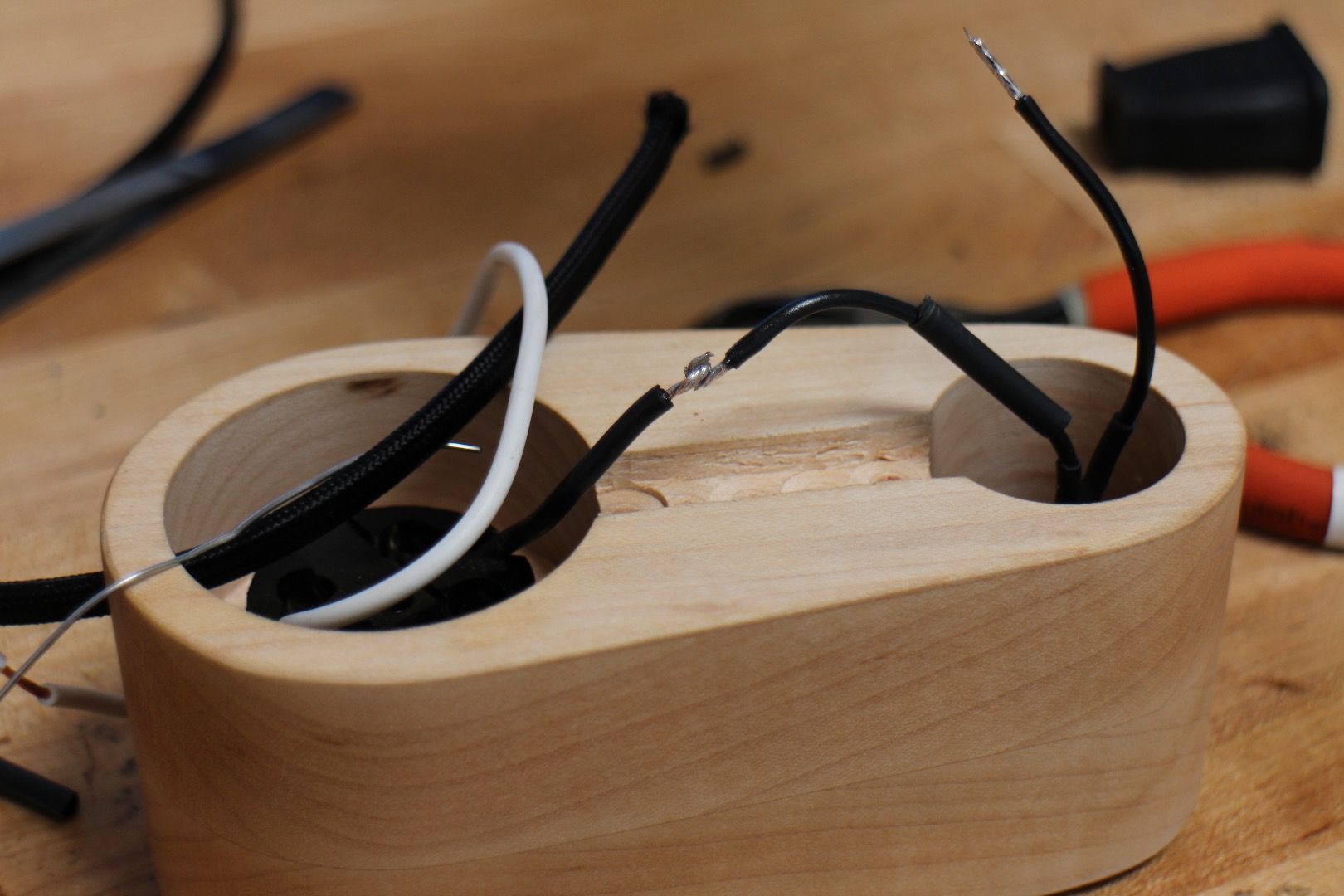 Edison Lamp in 3 Hours : 7 Steps (with Pictures) - Instructables