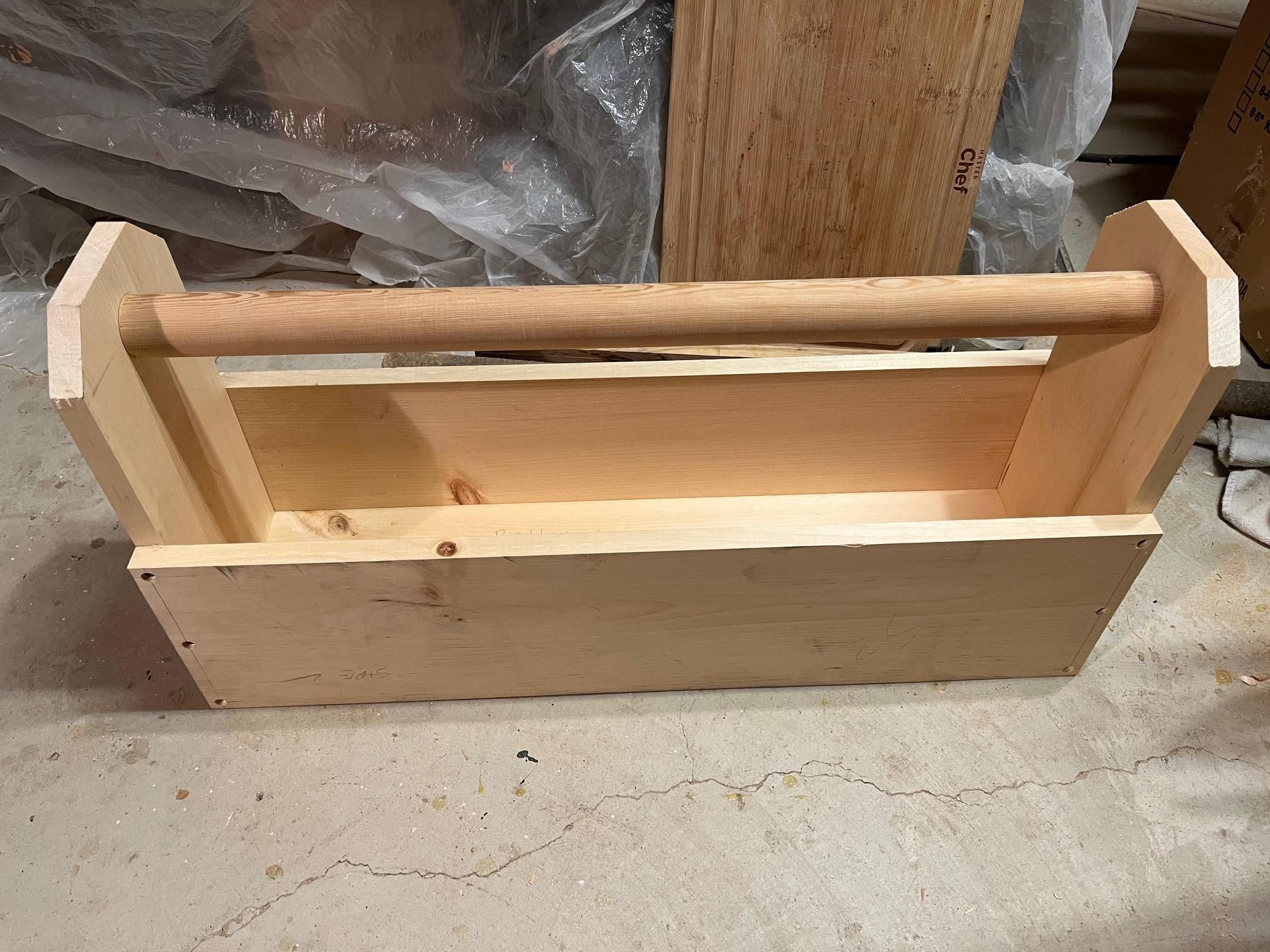 Two Story Toolbox : 22 Steps (with Pictures) - Instructables