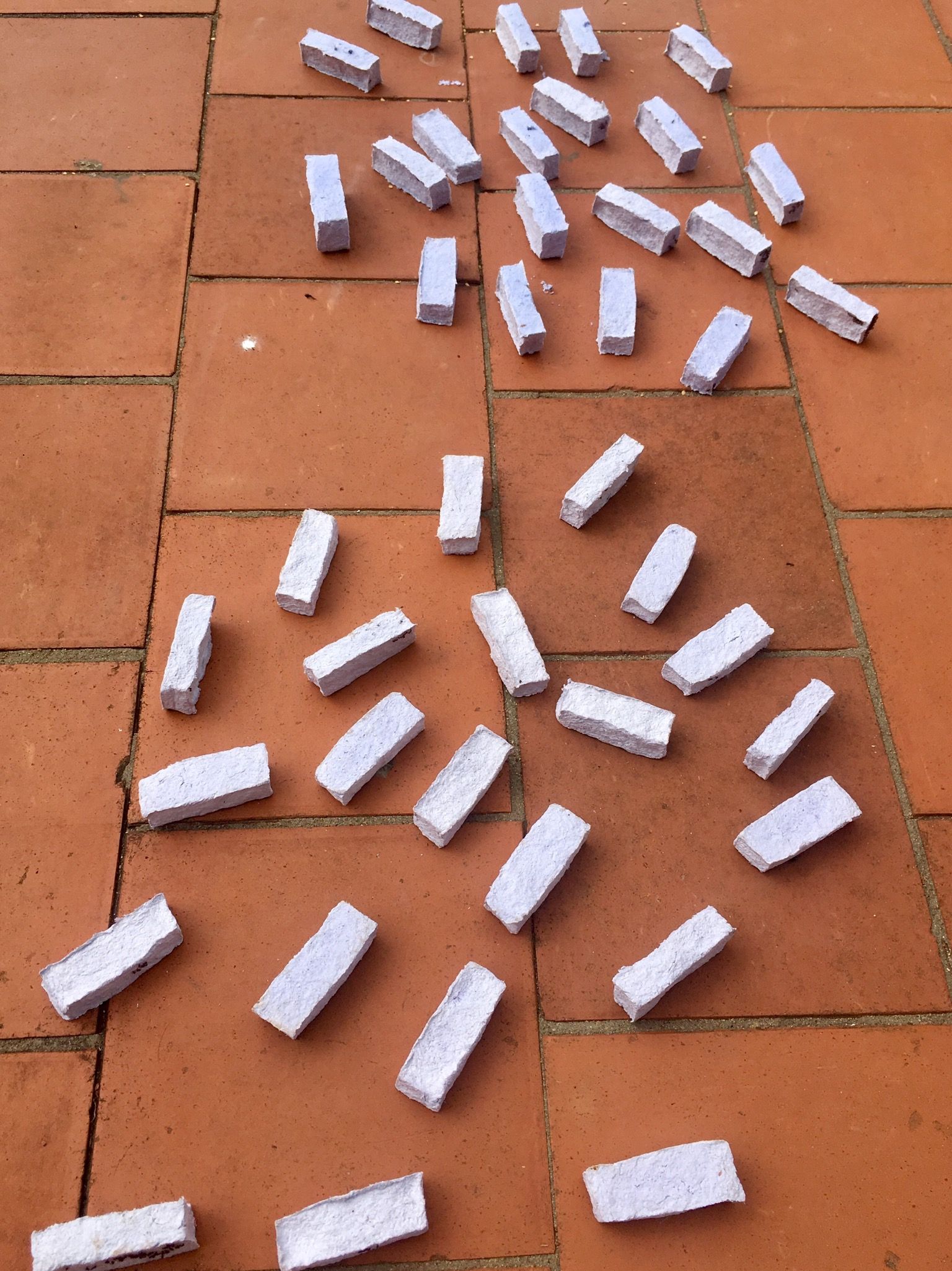 PAPER JENGA : 26 Steps (with Pictures) - Instructables