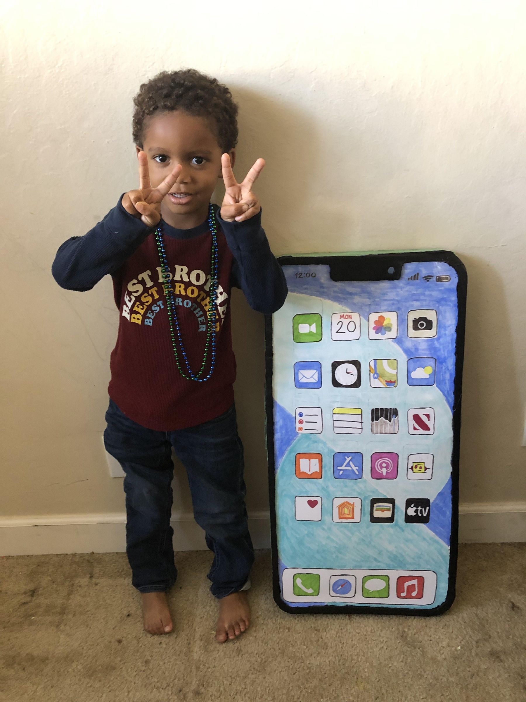 Iphone 13 JUMBO : 8 Steps (with Pictures) - Instructables