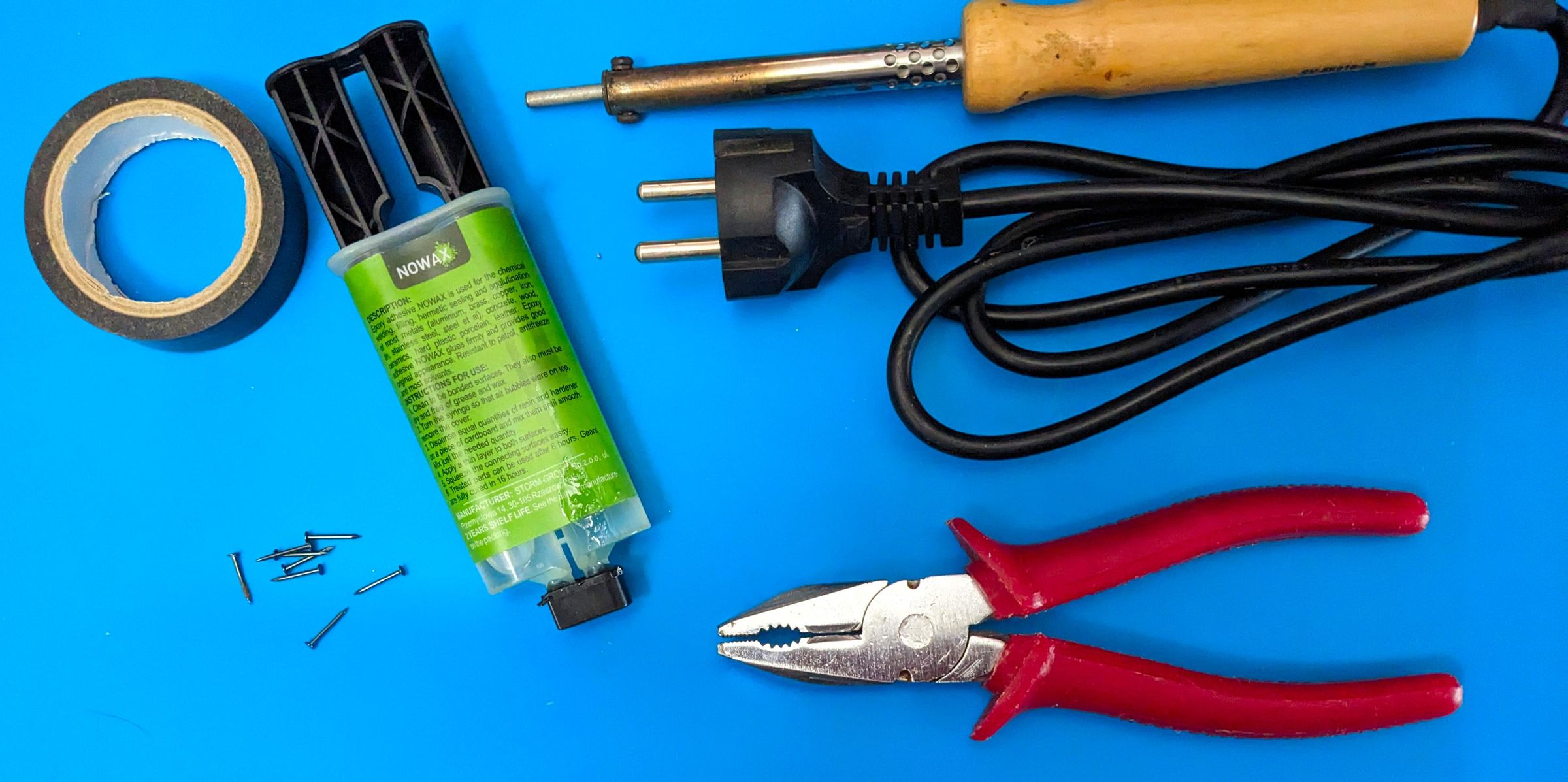 Fixing a Crack in Plastic Laptop Case Near the Hinge : 6 Steps ...