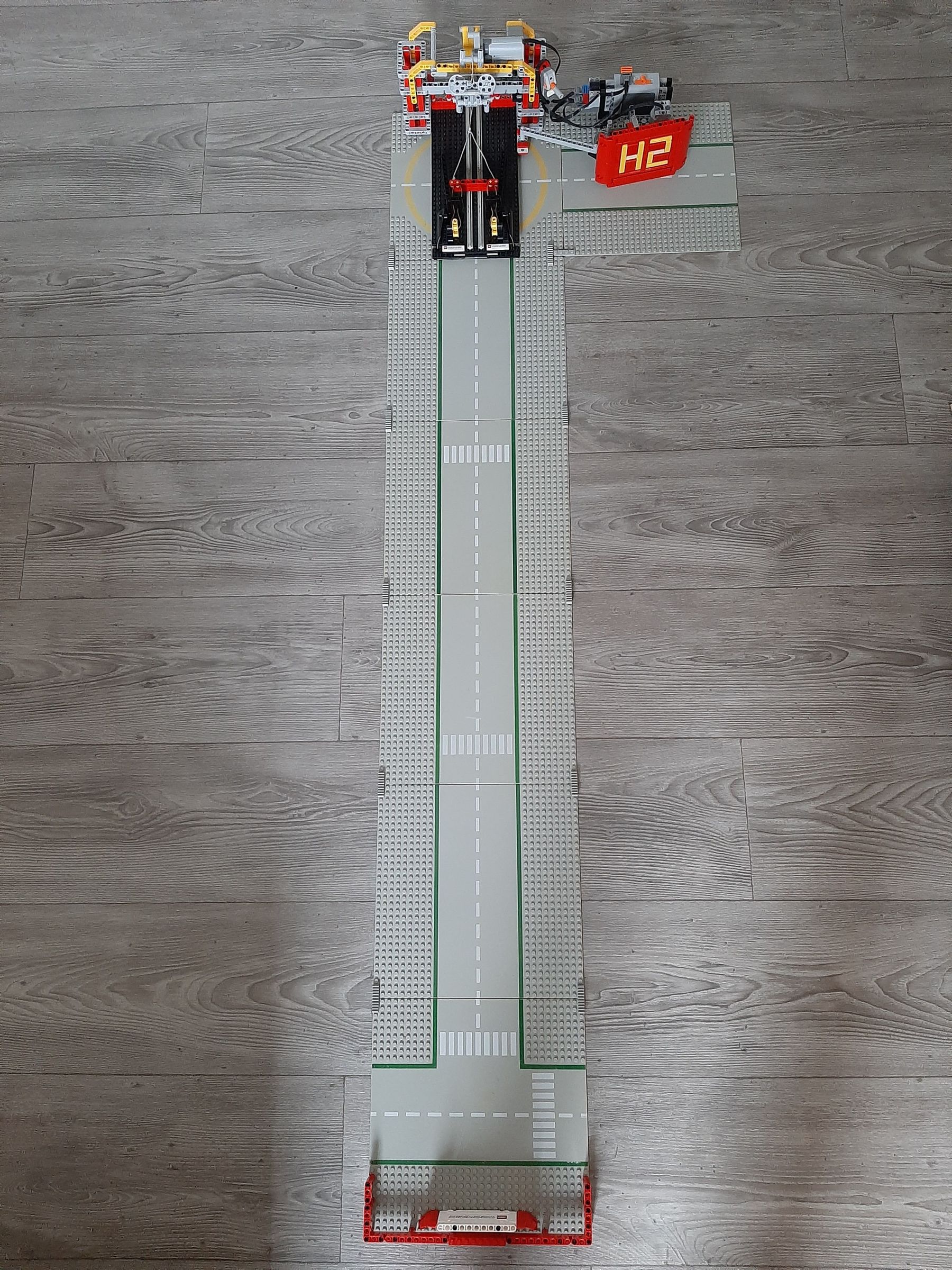 Lego Technic Bowling Machine : 12 Steps - Instructables