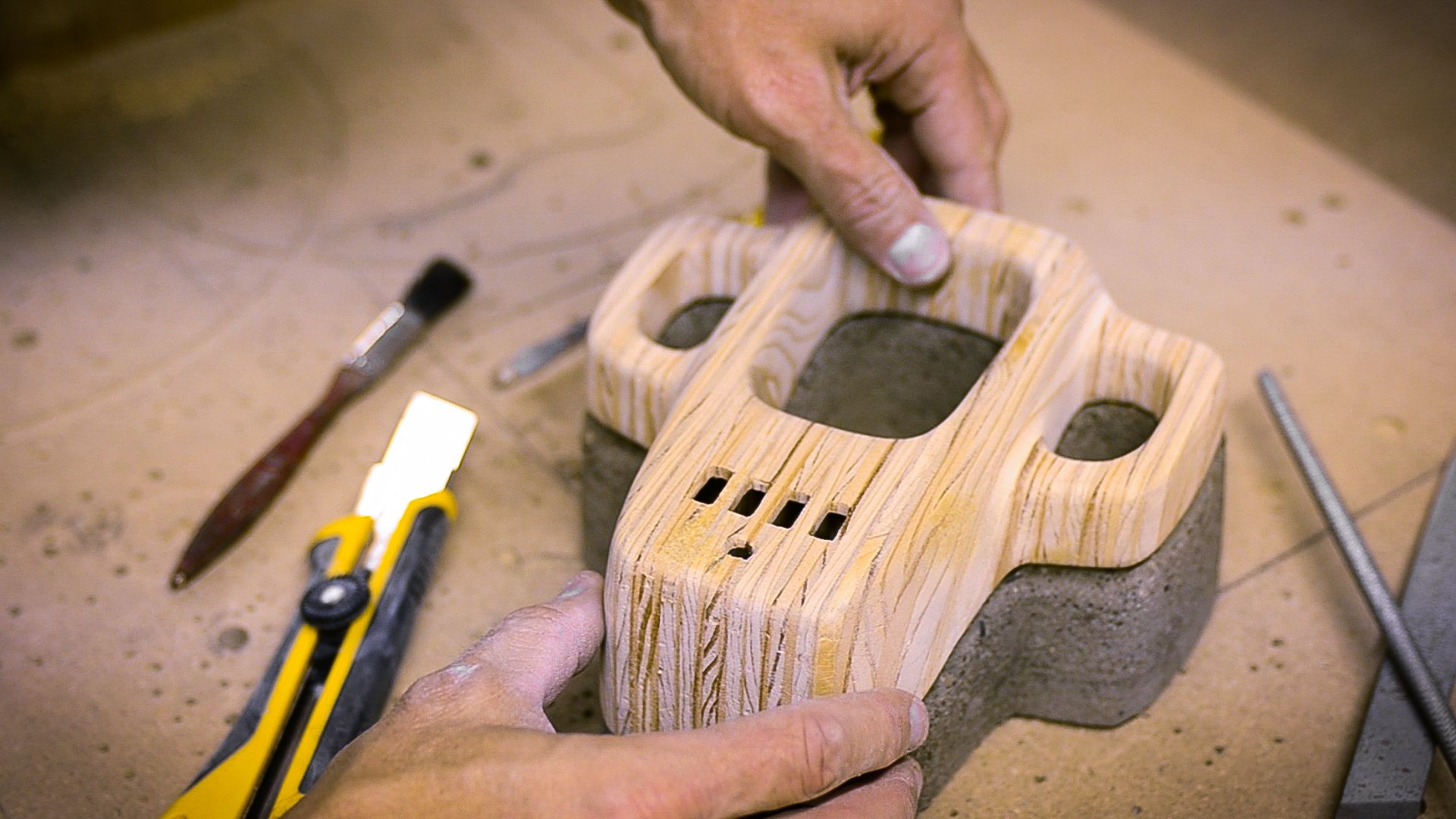 Concrete USB Charging Hub With Storage : 13 Steps (with Pictures ...