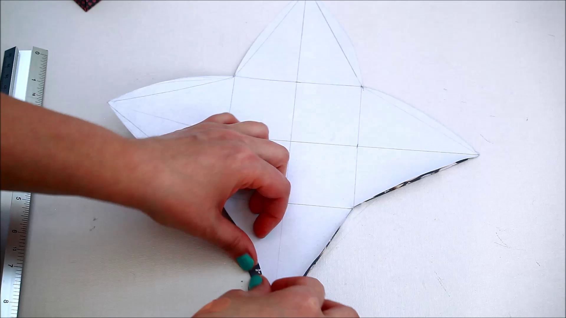 Pyramid Box Tutorial : 5 Steps - Instructables