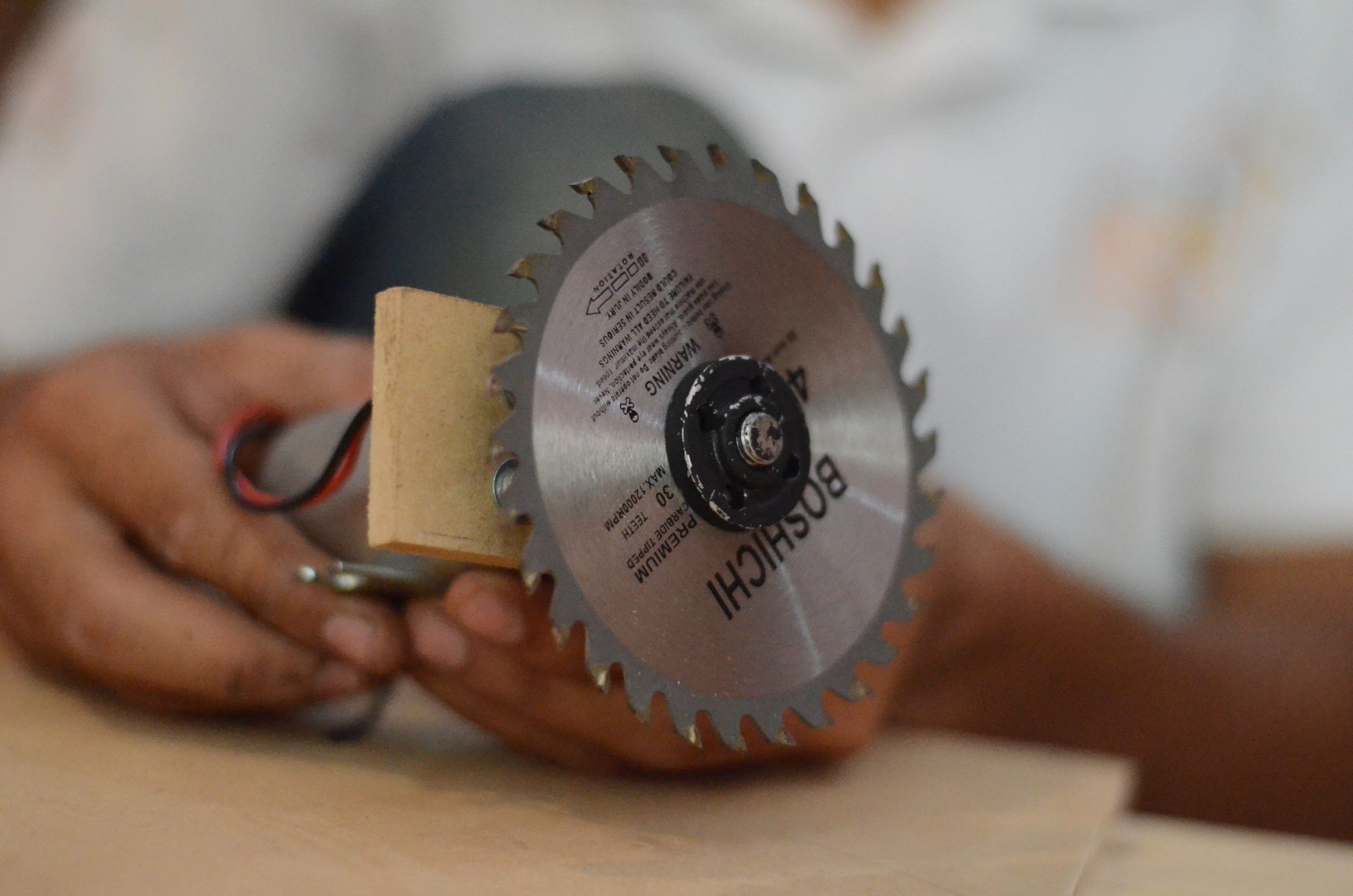 DIY 12v Mini Table Saw : 10 Steps (with Pictures) - Instructables