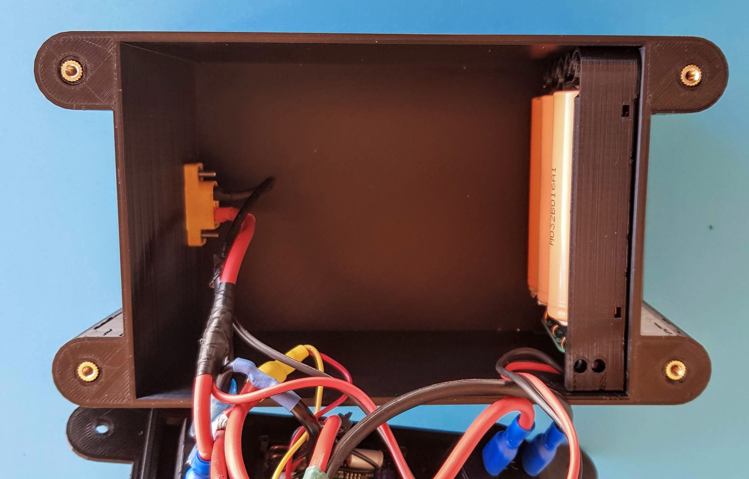 12V USB Charging Station : 3 Steps - Instructables