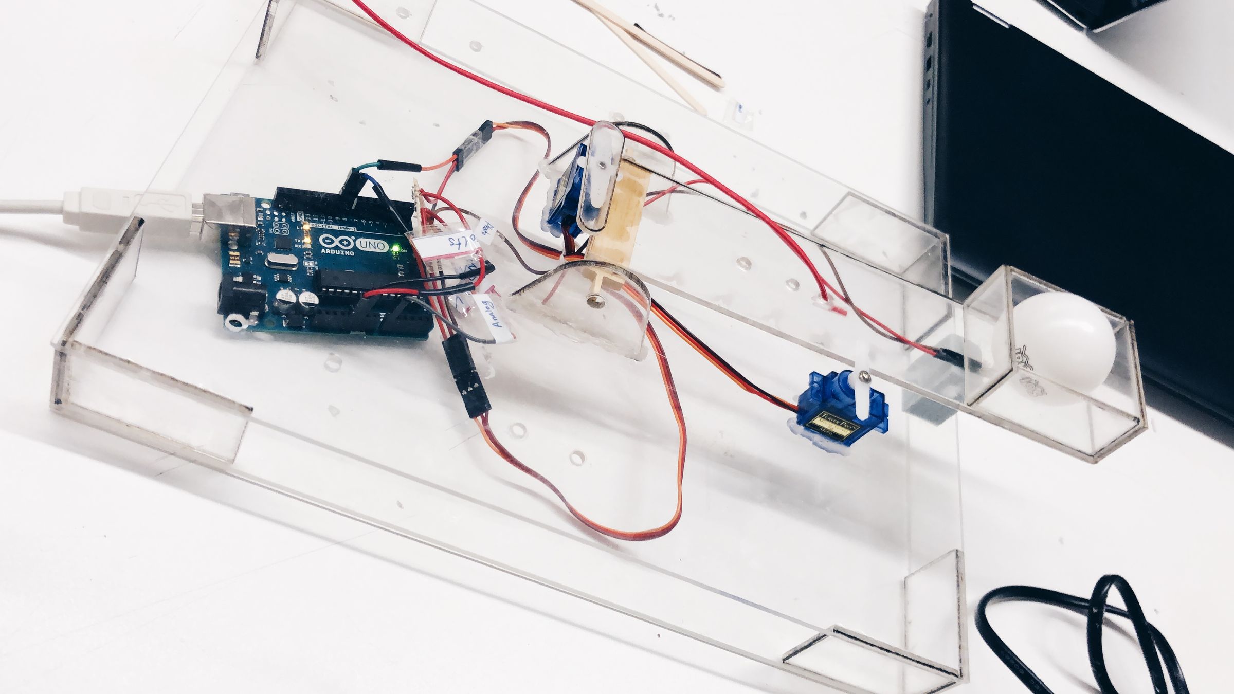 Automatic Ball-thrower for Dogs : 6 Steps - Instructables