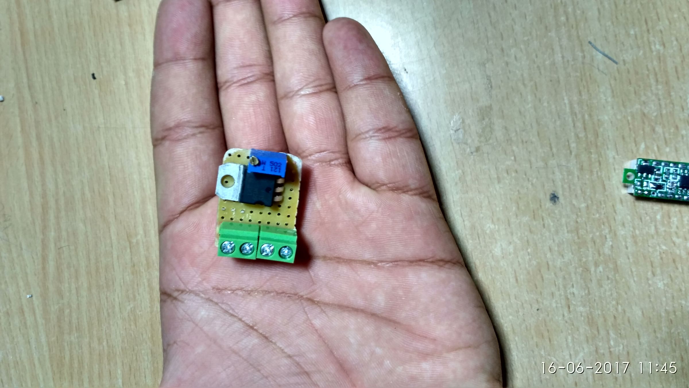 World's Smallest DIY Pocket Power Supply : 6 Steps (with Pictures ...