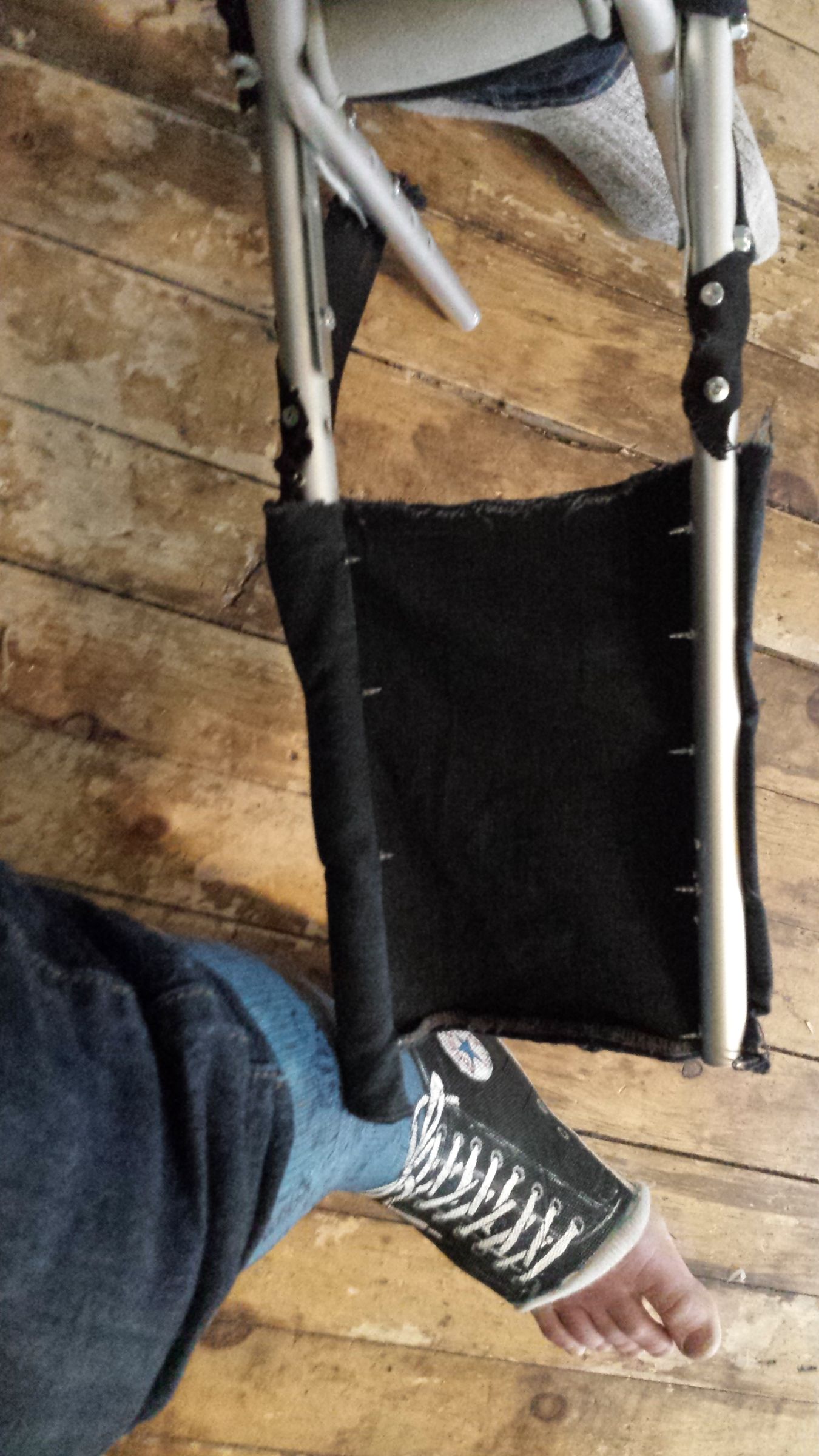 Peg Leg From Old Crutches : 7 Steps - Instructables