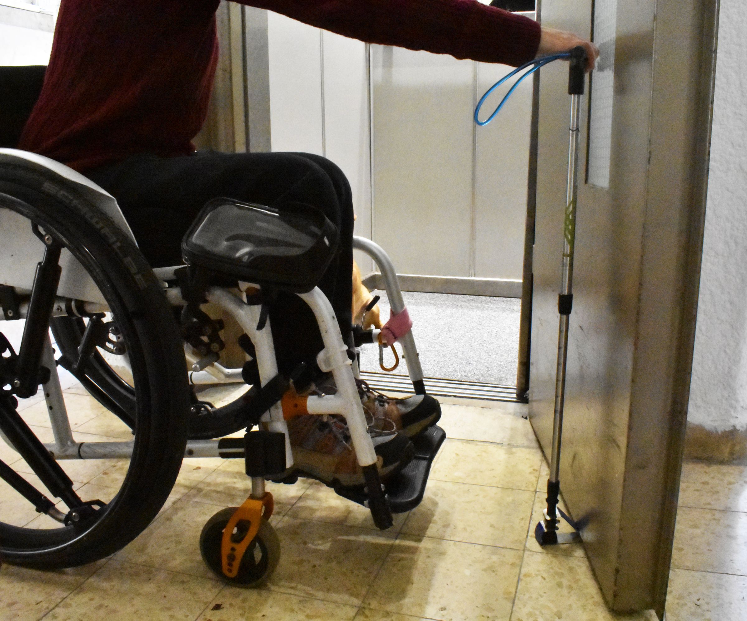 Door Opener and Stopper (originally for People in Wheelchairs) : 6 ...