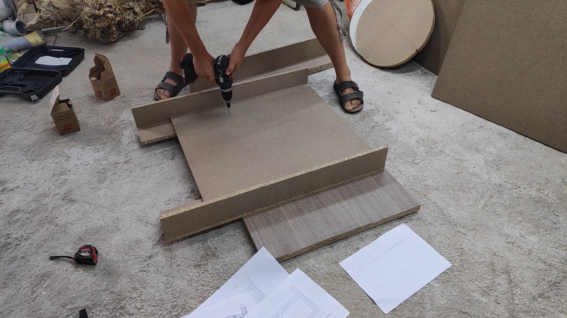 Less Than $50 Particleboard Workbench : 9 Steps (with Pictures ...