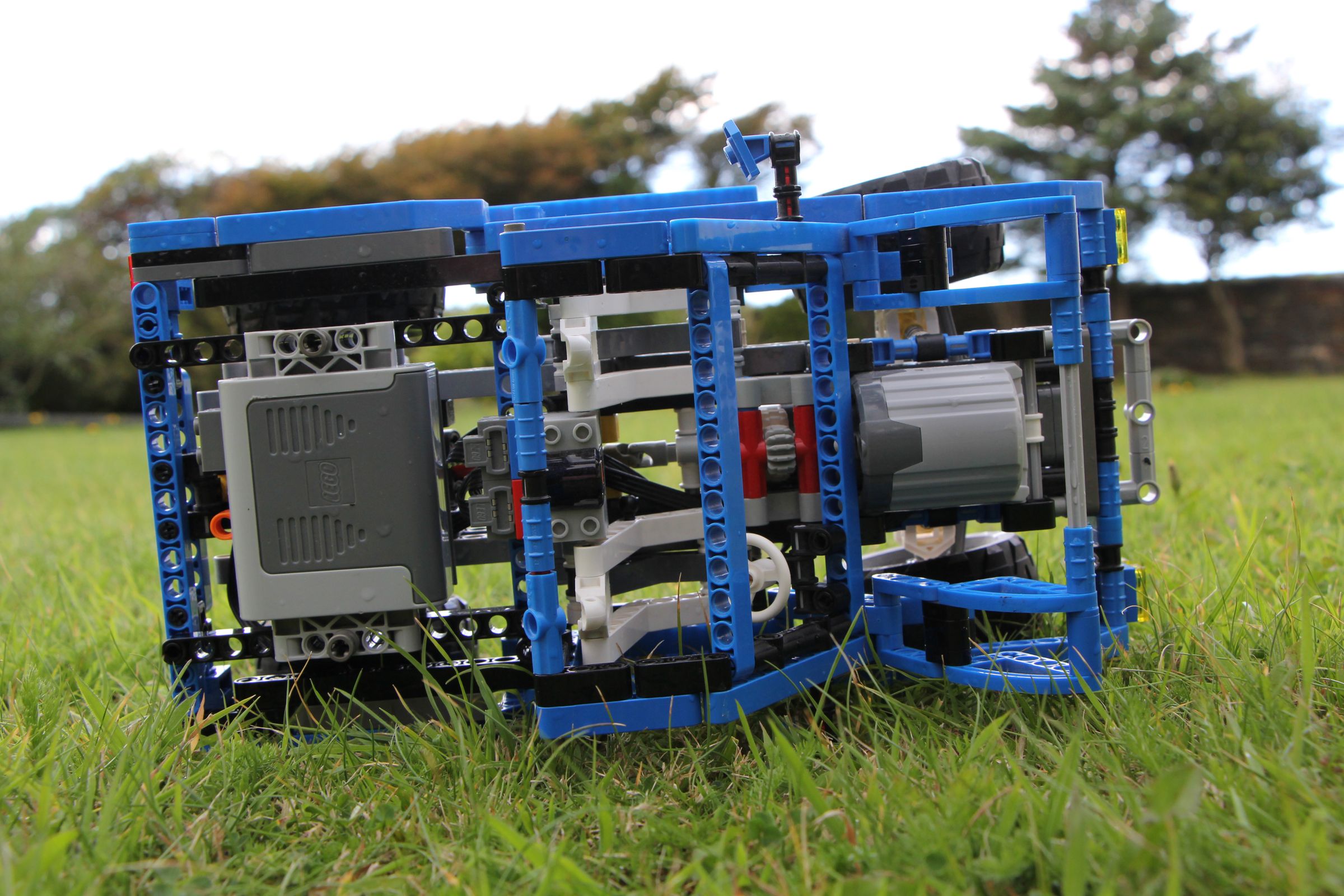 Lego Technic Remote Control Off Roader Version 2 - Instructables