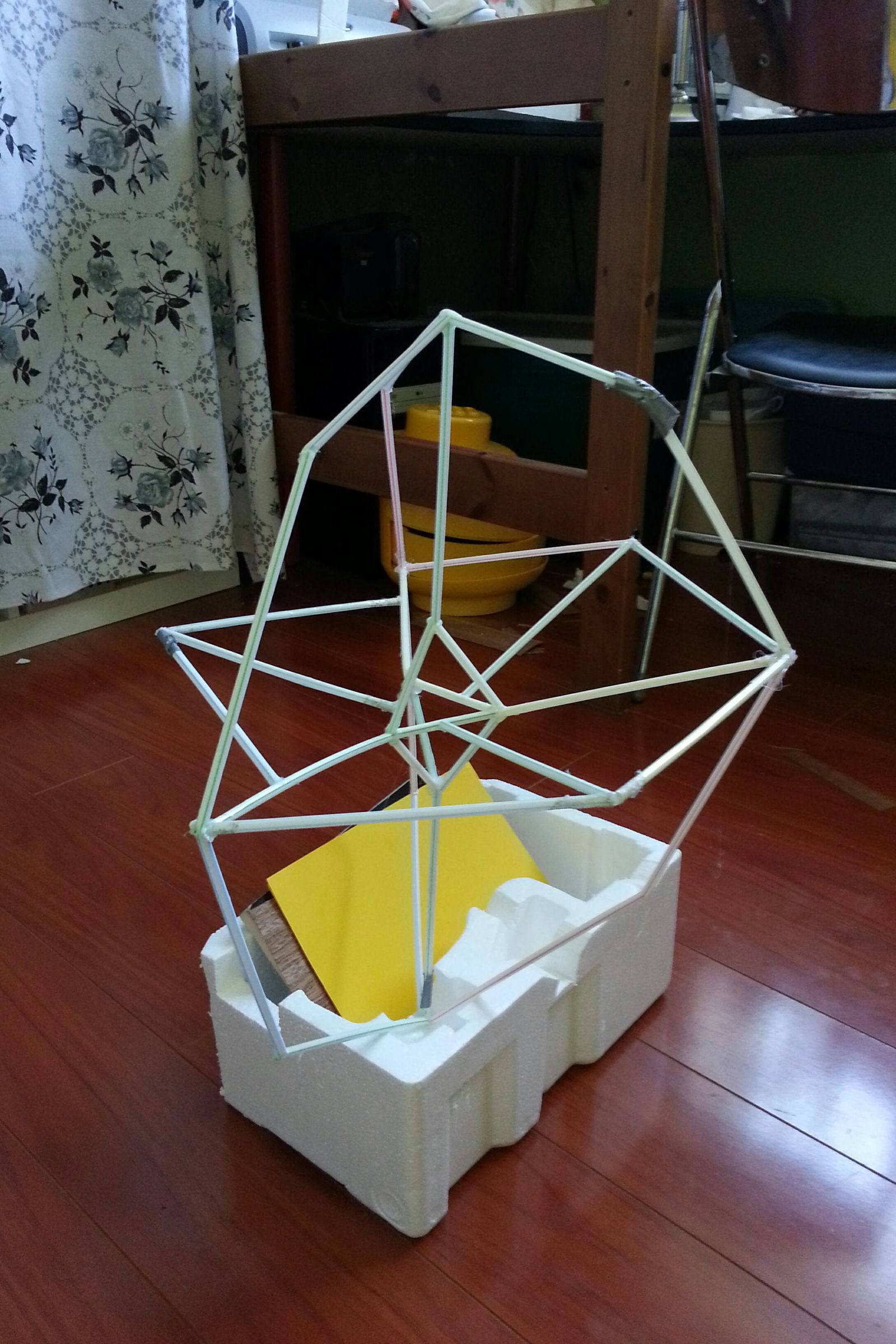 Egg Drop Design : 11 Steps (with Pictures) - Instructables