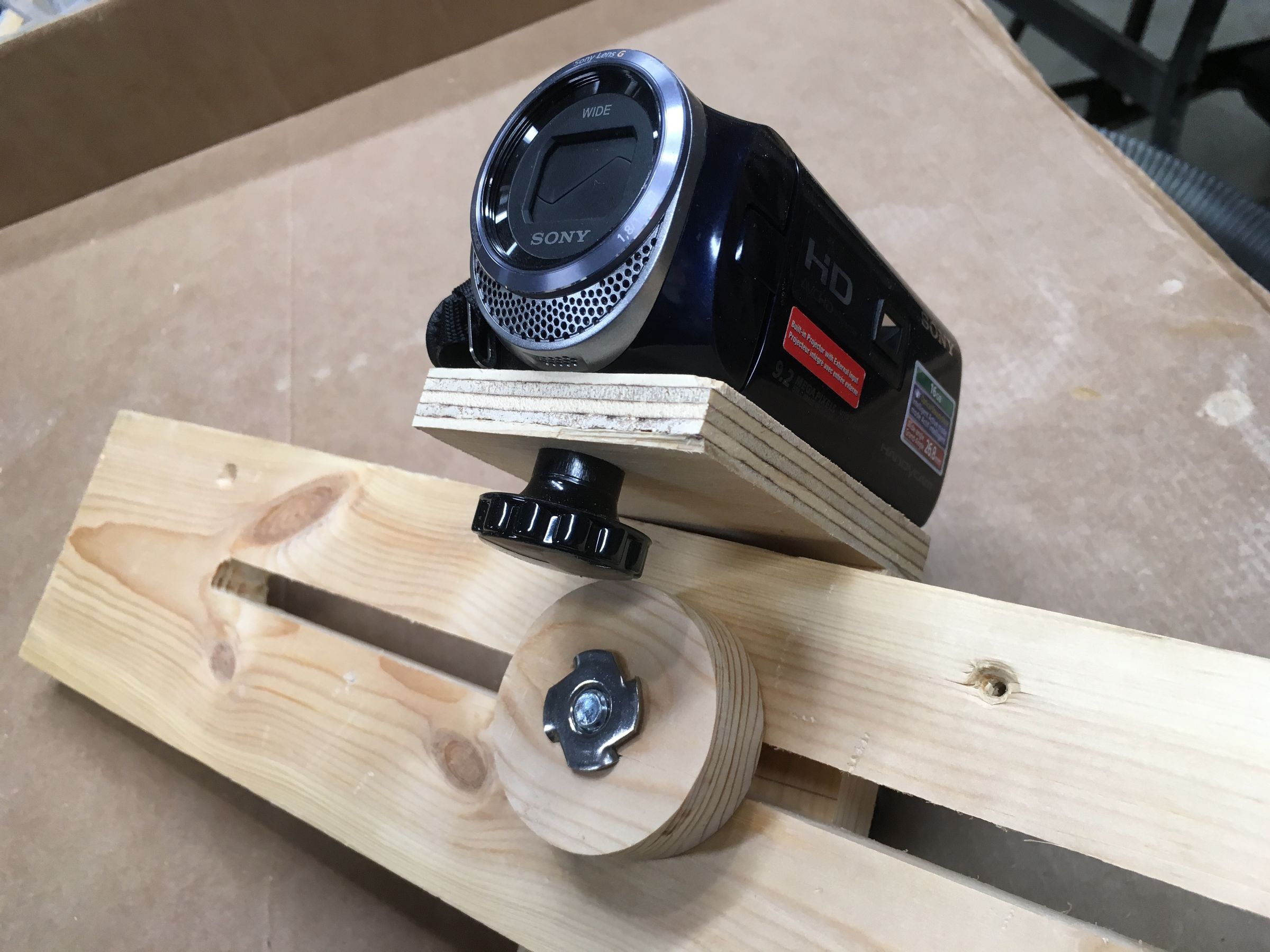 Video Camera Desk Gantry : 11 Steps (with Pictures) - Instructables