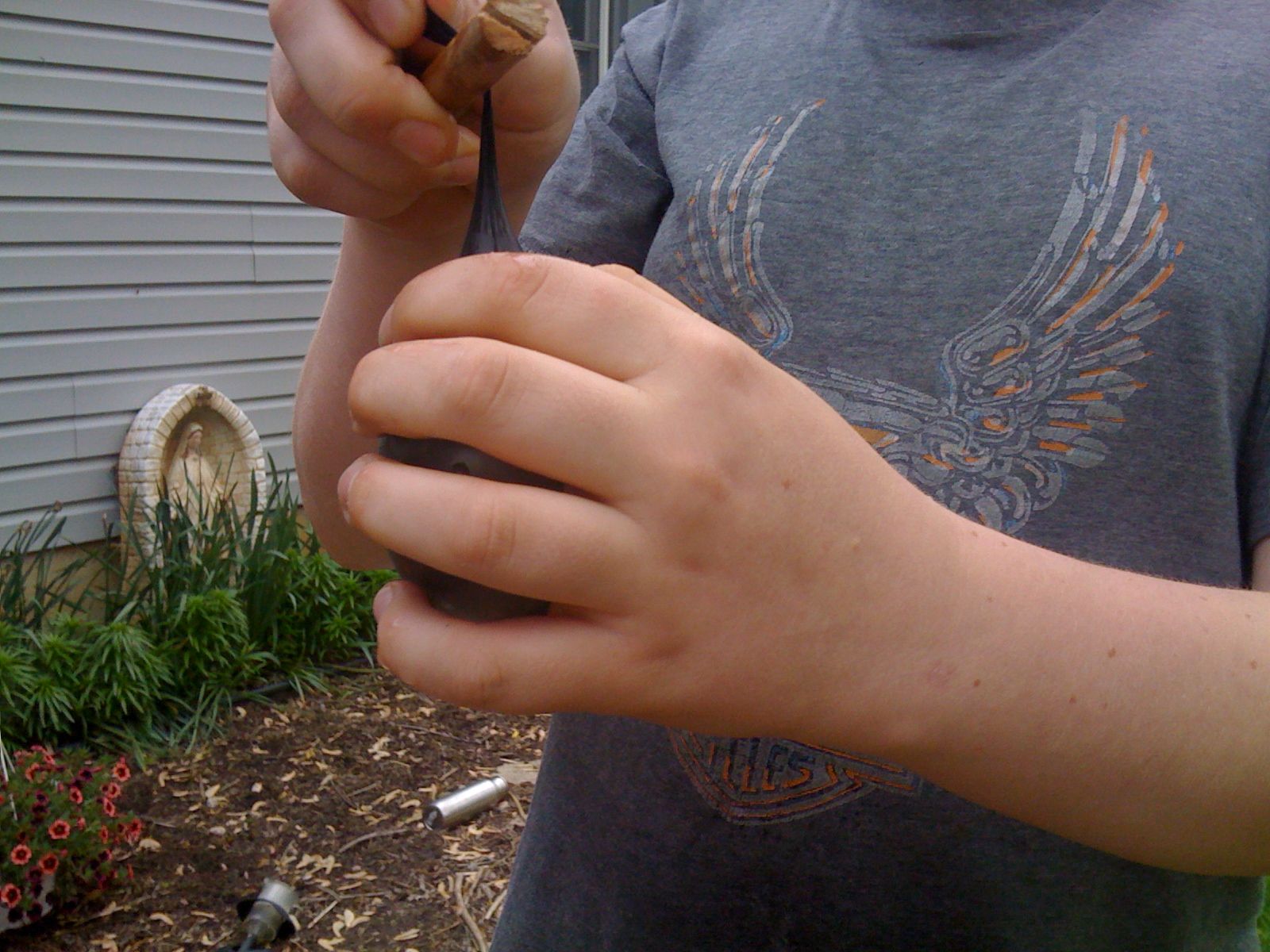 Water Balloon Tyer Thingy : 4 Steps (with Pictures) - Instructables