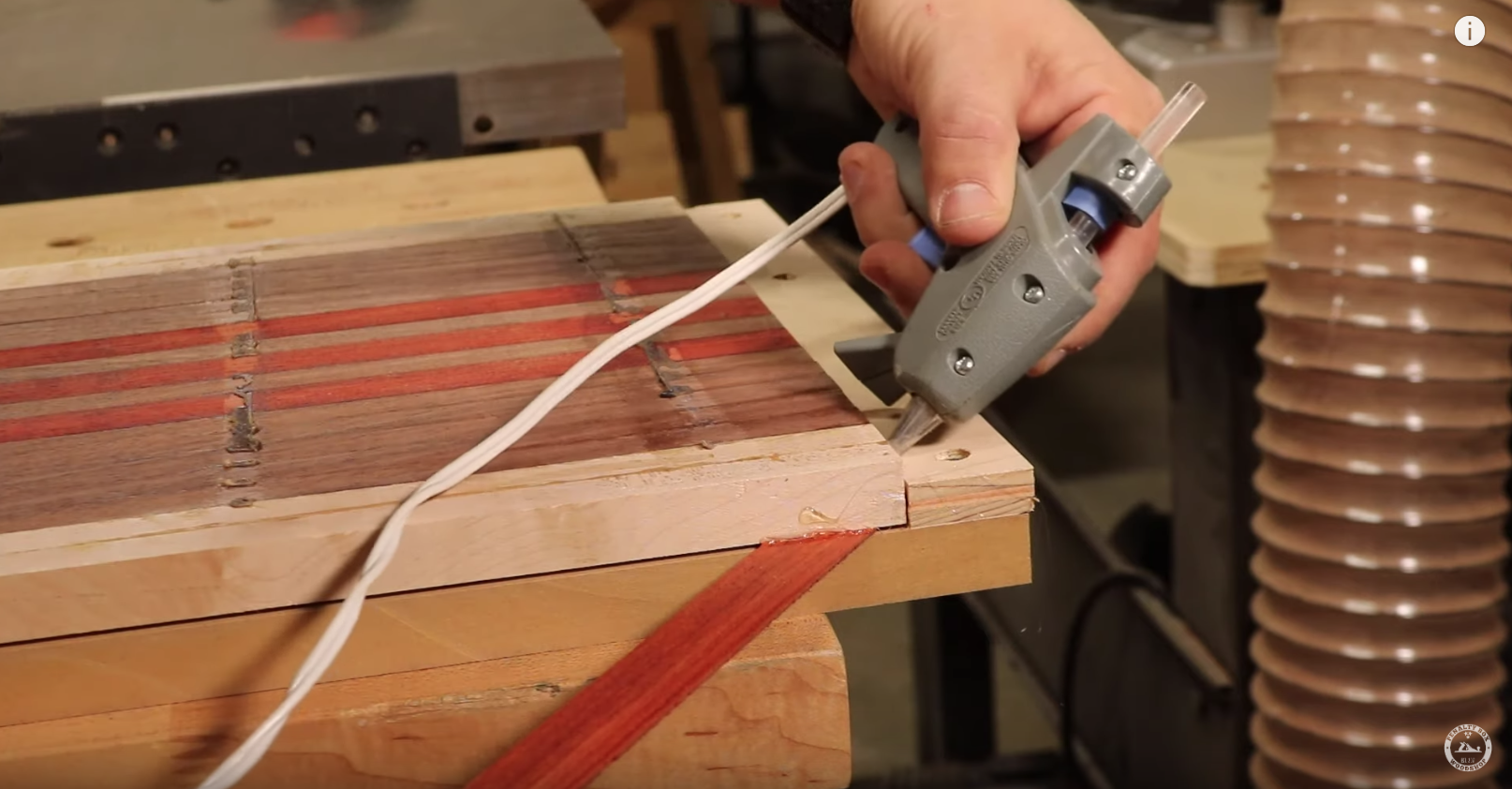 How to Make a Simple Planer Sled for Flattening Wide Boards : 4 Steps ...