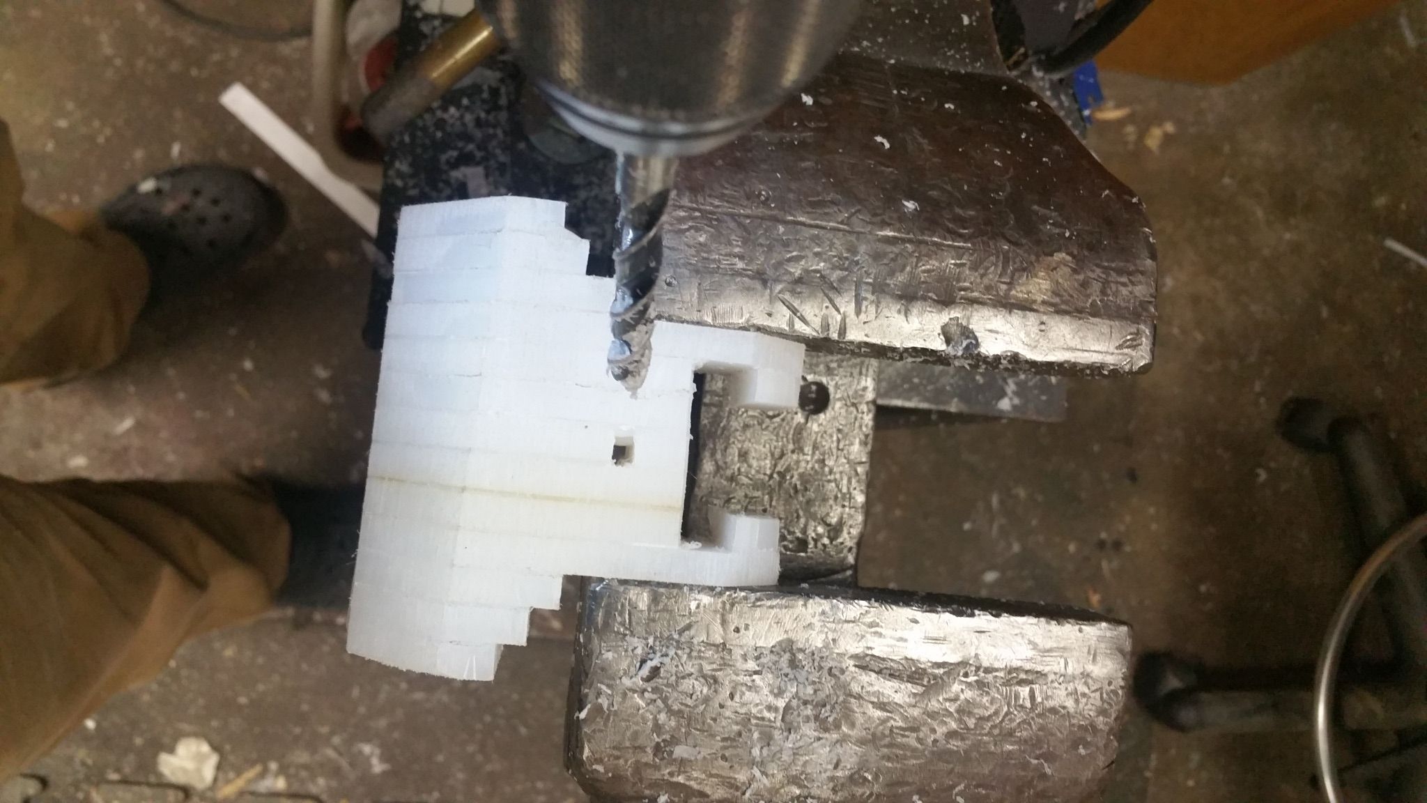 Plastic Vise From 2 IKEA Cutting Boards : 10 Steps (with Pictures ...
