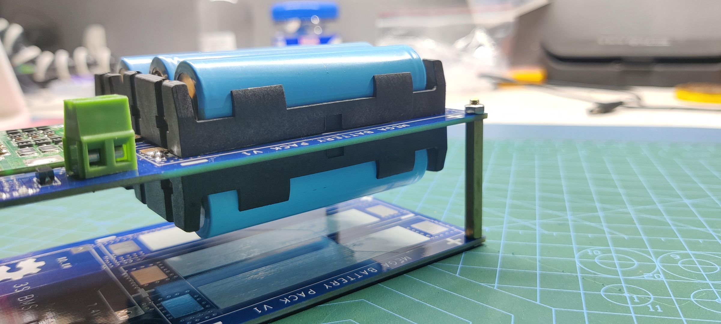 "MegaPack" a 12V 5200mAh Battery Pack : 17 Steps (with Pictures ...