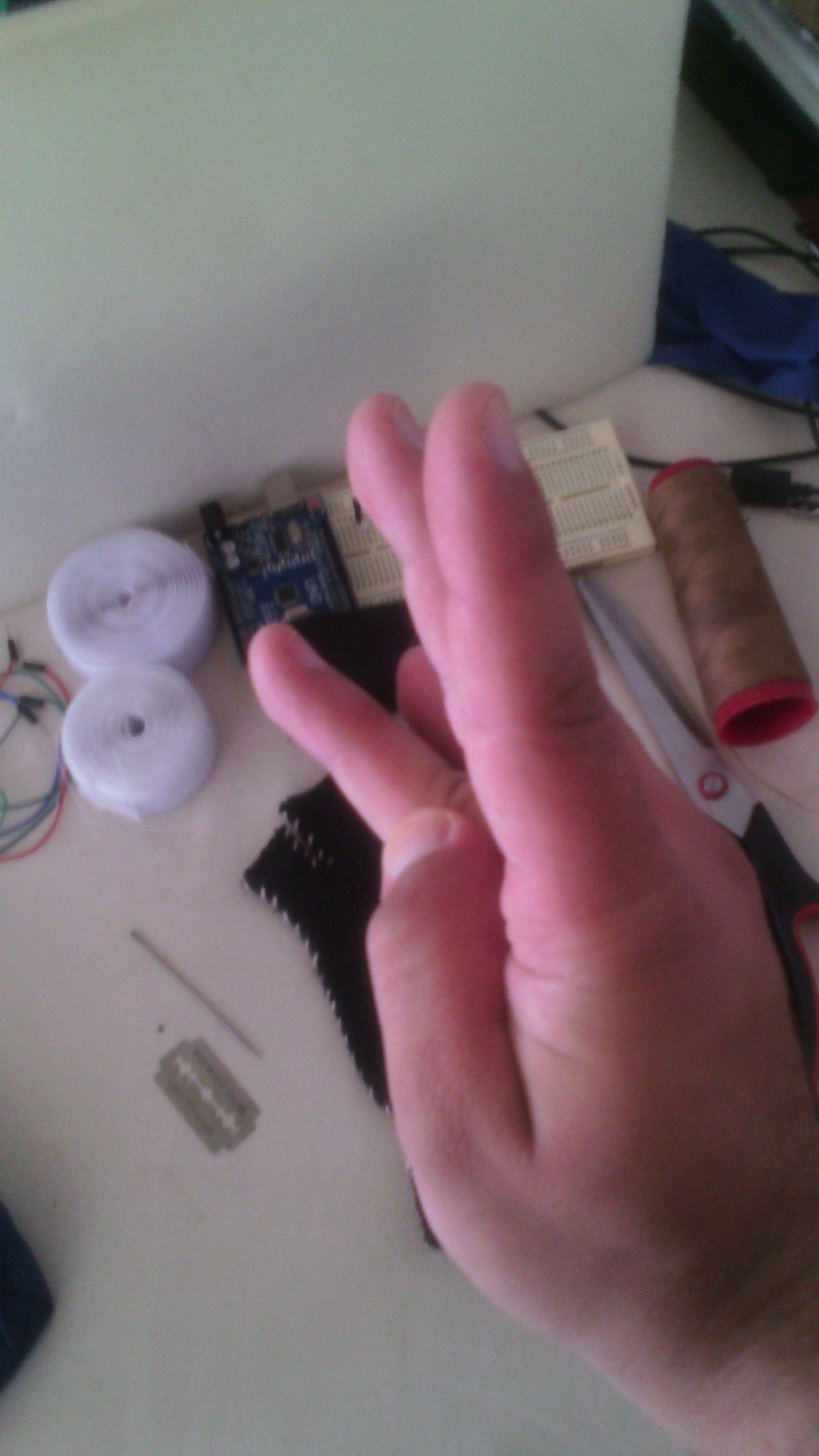 Read Hand Gestures Using Arduino : 6 Steps - Instructables