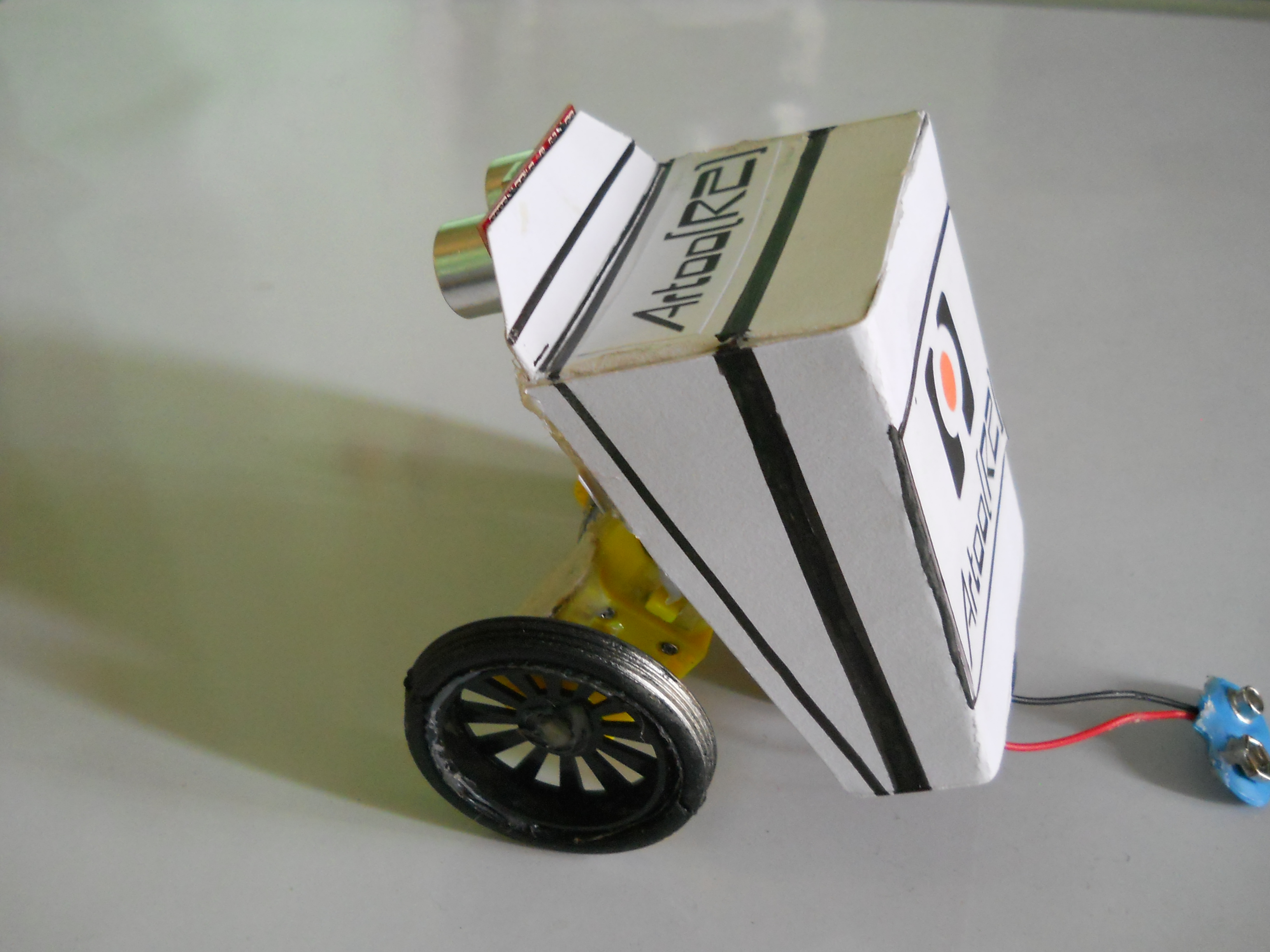 Artoo [R2] (ATtiny2313 Wall Avoiding Robot) : 10 Steps (with Pictures ...