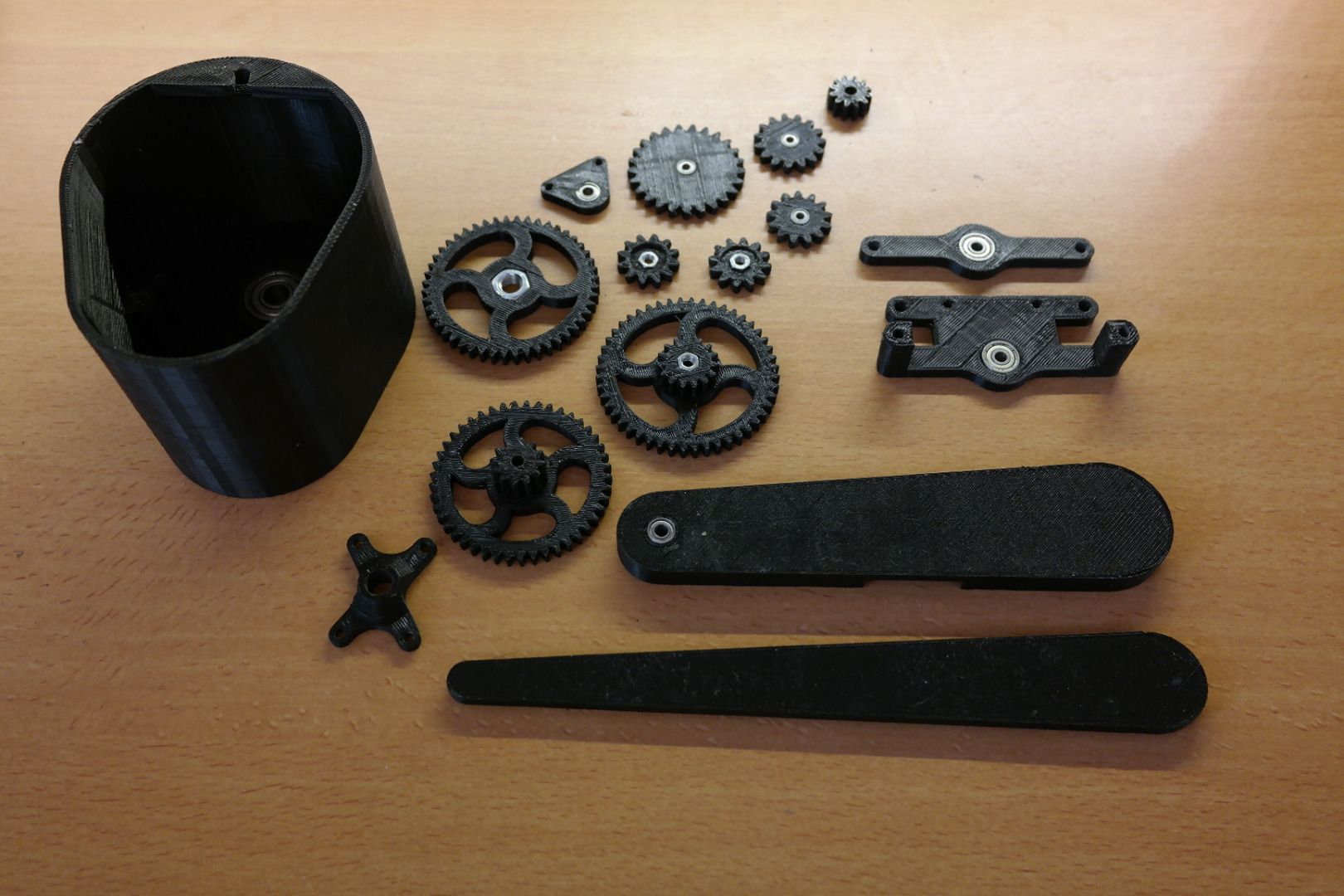 Hand in Hand Clock : 7 Steps (with Pictures) - Instructables