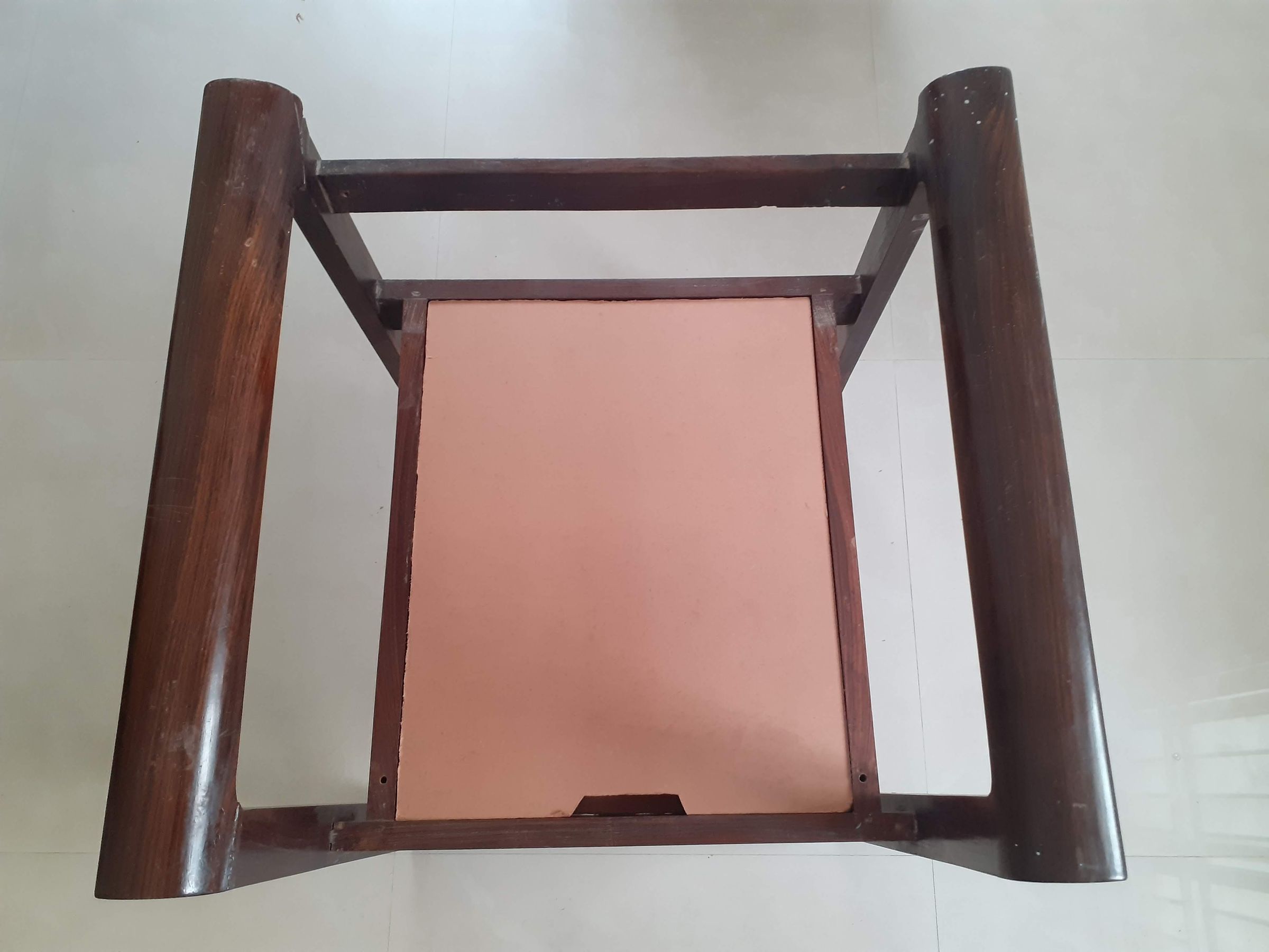 Hidden Chair Compartment : 4 Steps (with Pictures) - Instructables