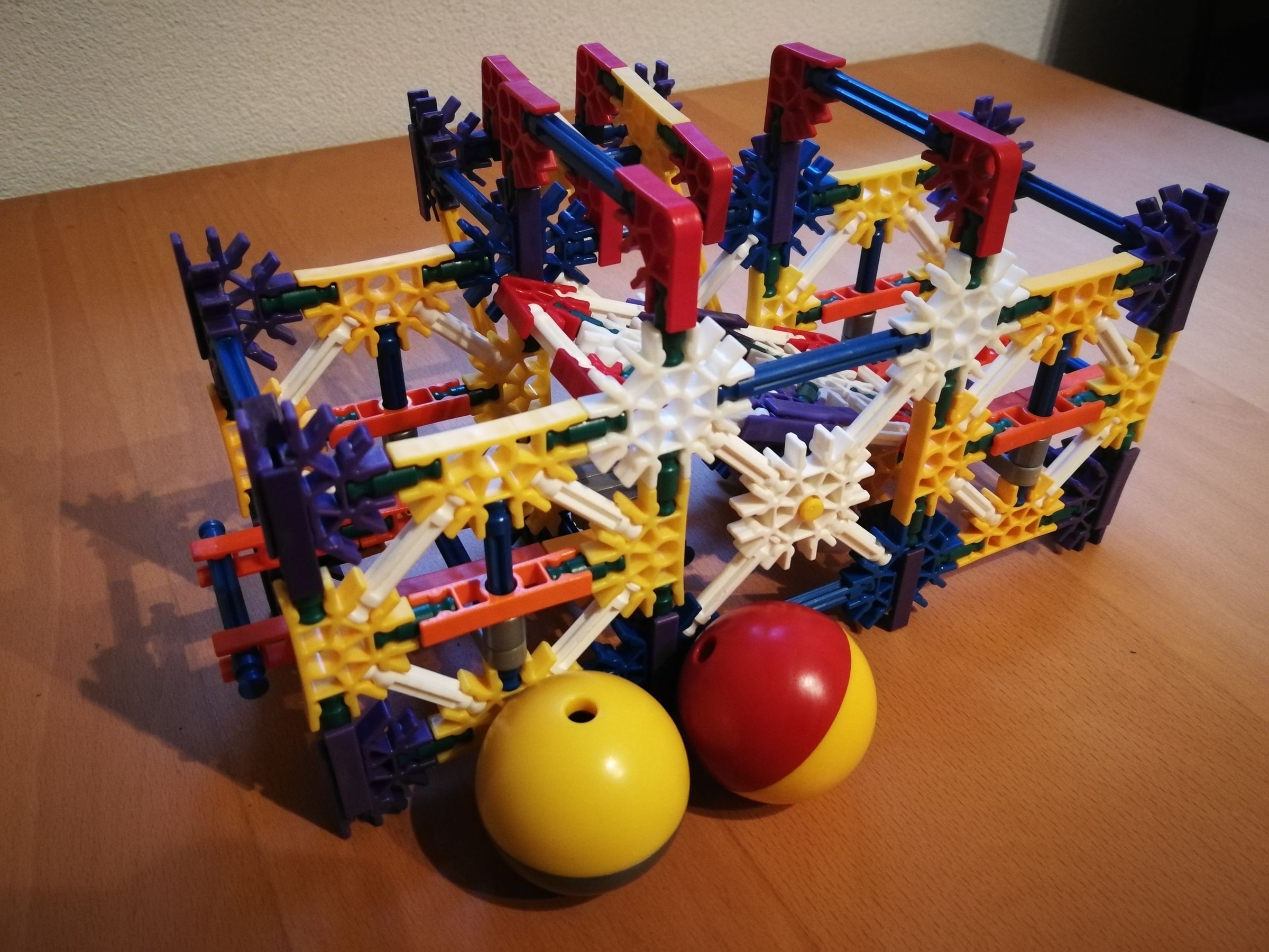 K'nex 2-Way Panel Separator - Instructables