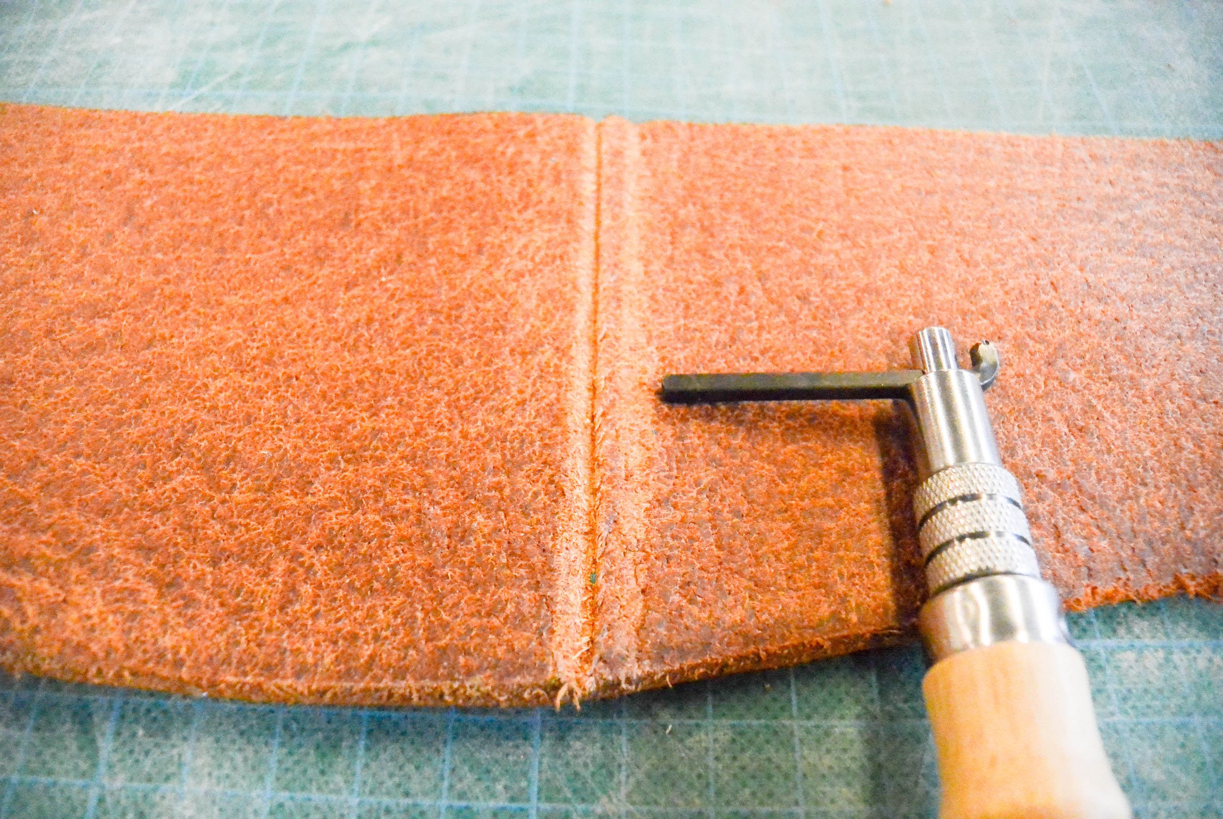 Leather Folding Techniques - Werkplaatsidc : 10 Steps (with Pictures ...