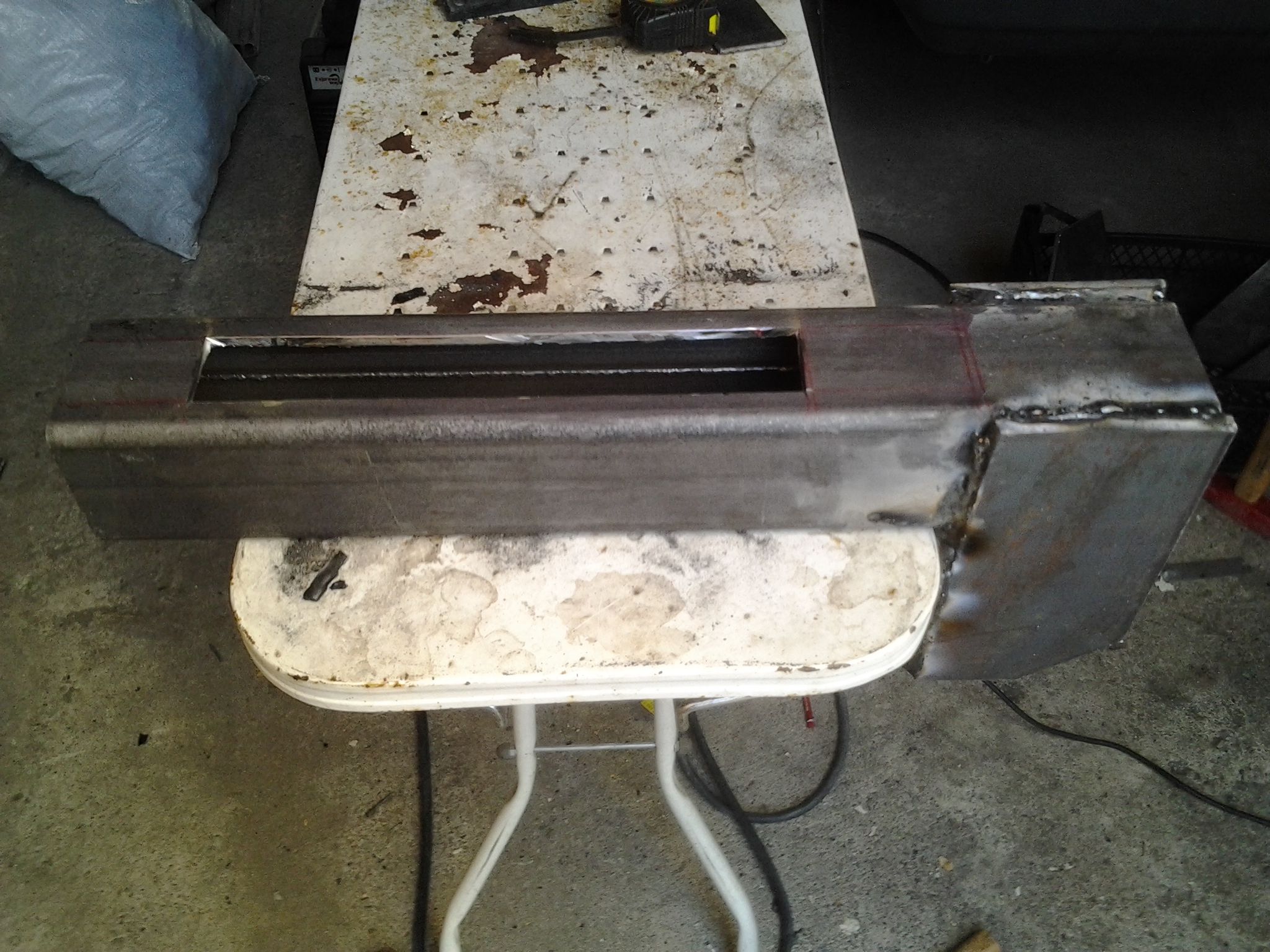 HEAVY METAL Bench Vise :) : 16 Steps - Instructables